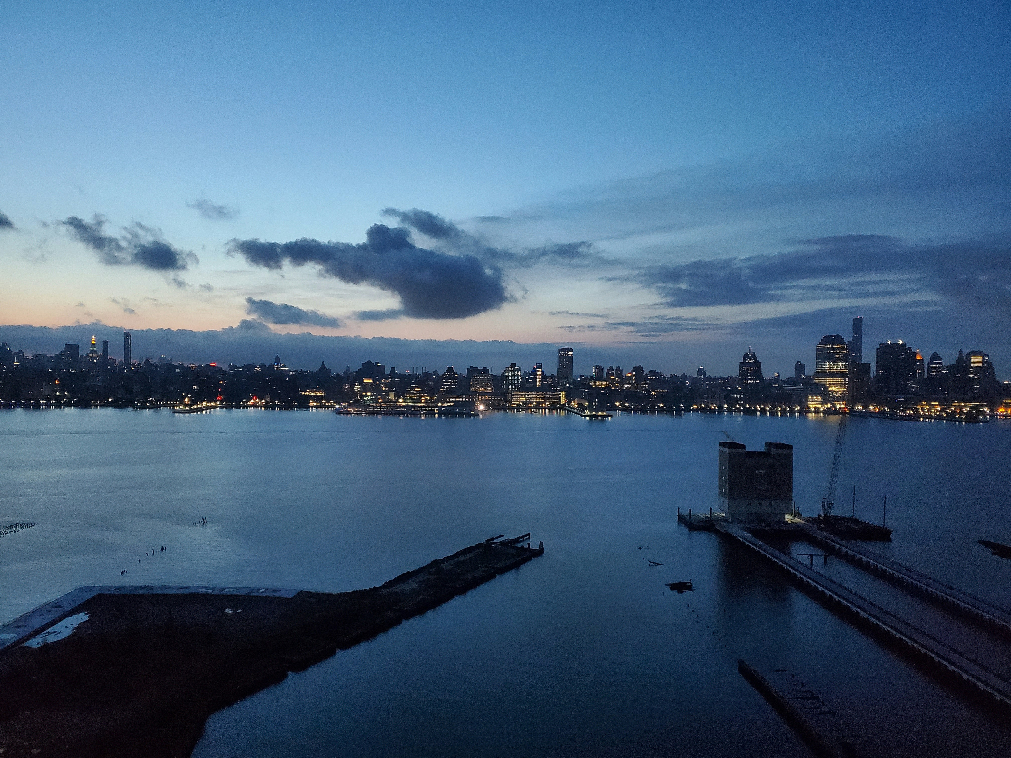 Buildings near ocean photo – Free Blue Image on Unsplash