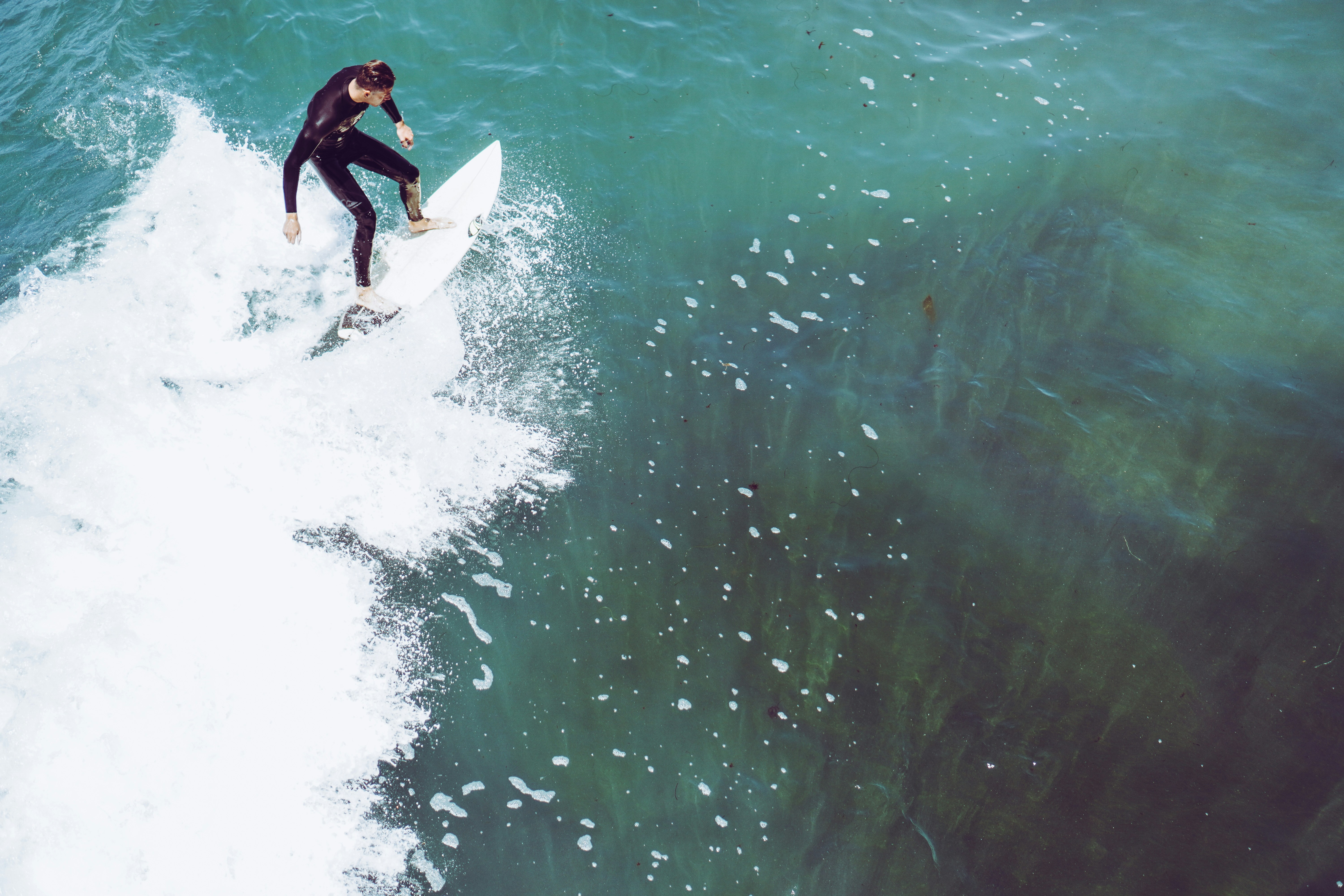 Man surfboarding photo – Free San diego Image on Unsplash