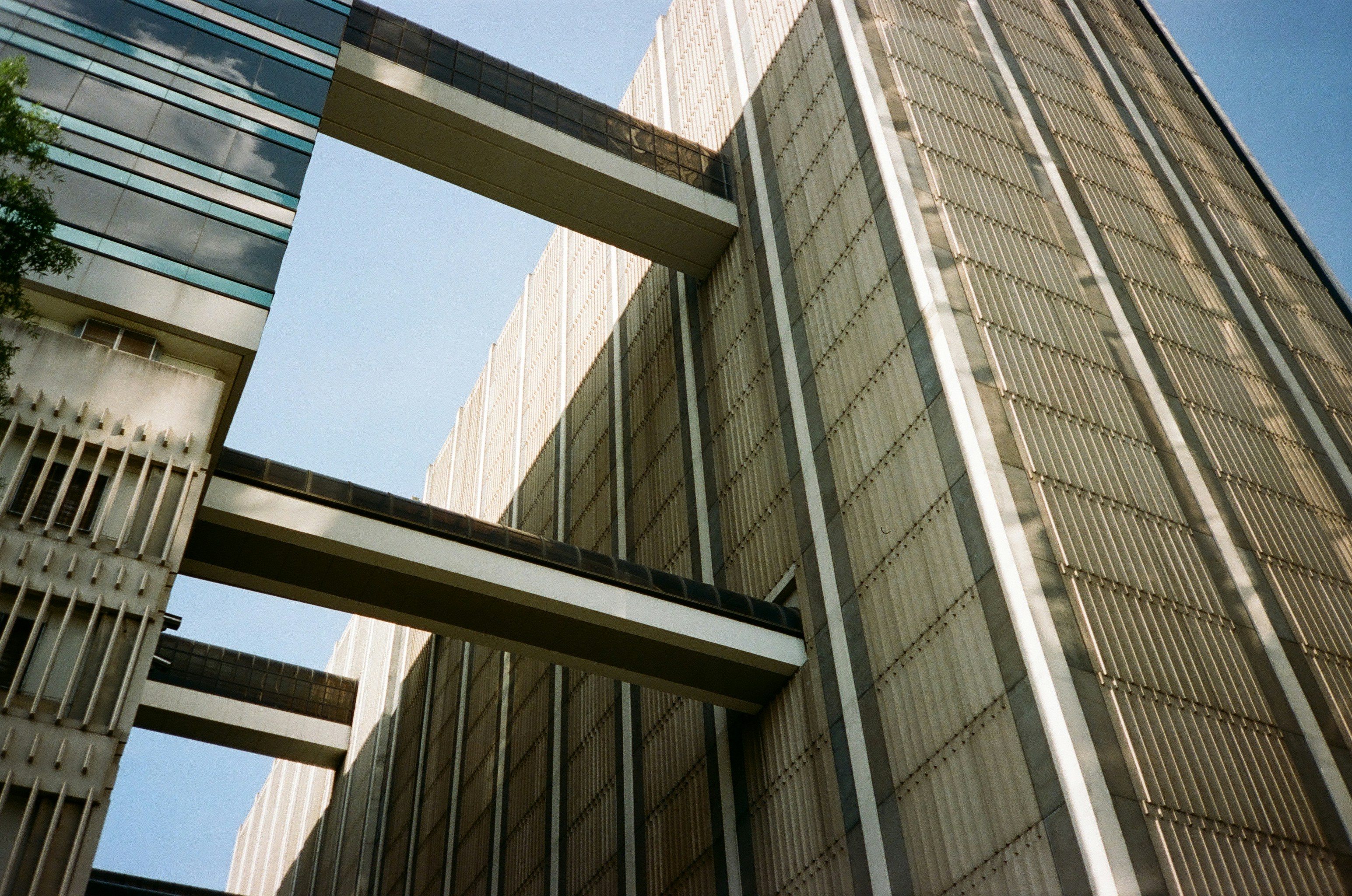 Brown painted high-rise building photo – Free Grey Image on Unsplash
