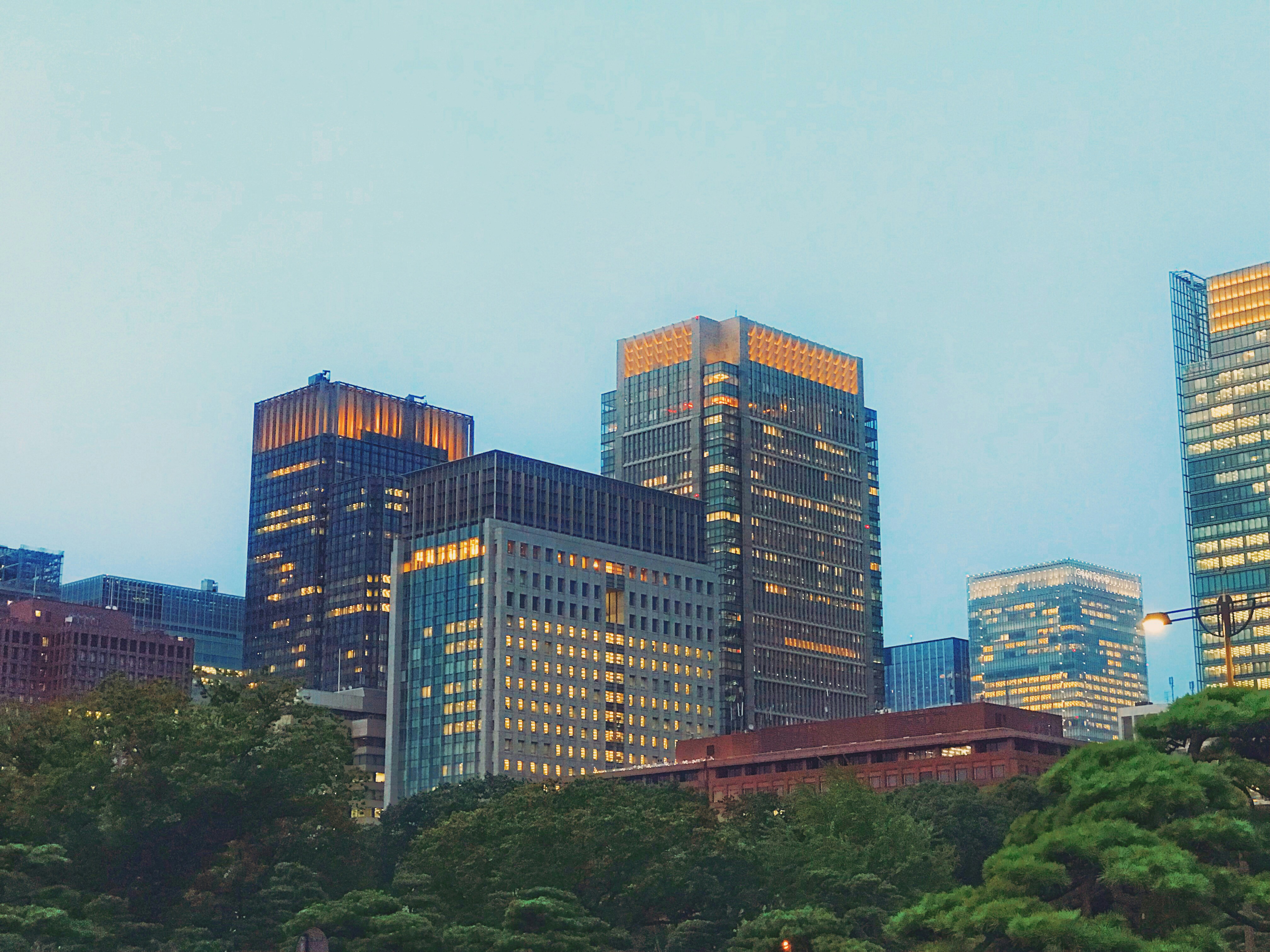 Curtain wall high-rise buildings photo – Free Building Image on Unsplash