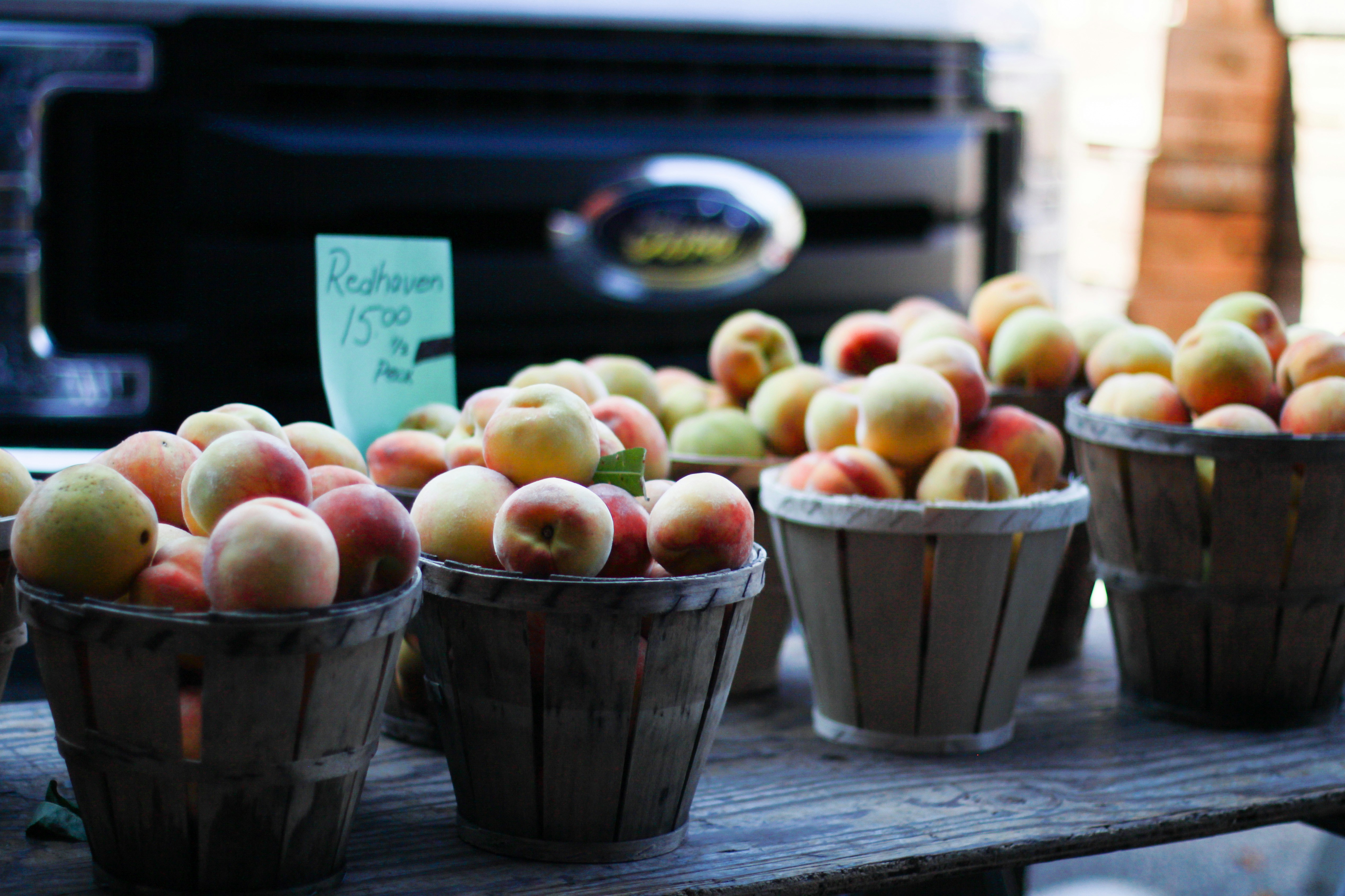 Brown wooden buckets of apples photo – Free Plant Image on Unsplash