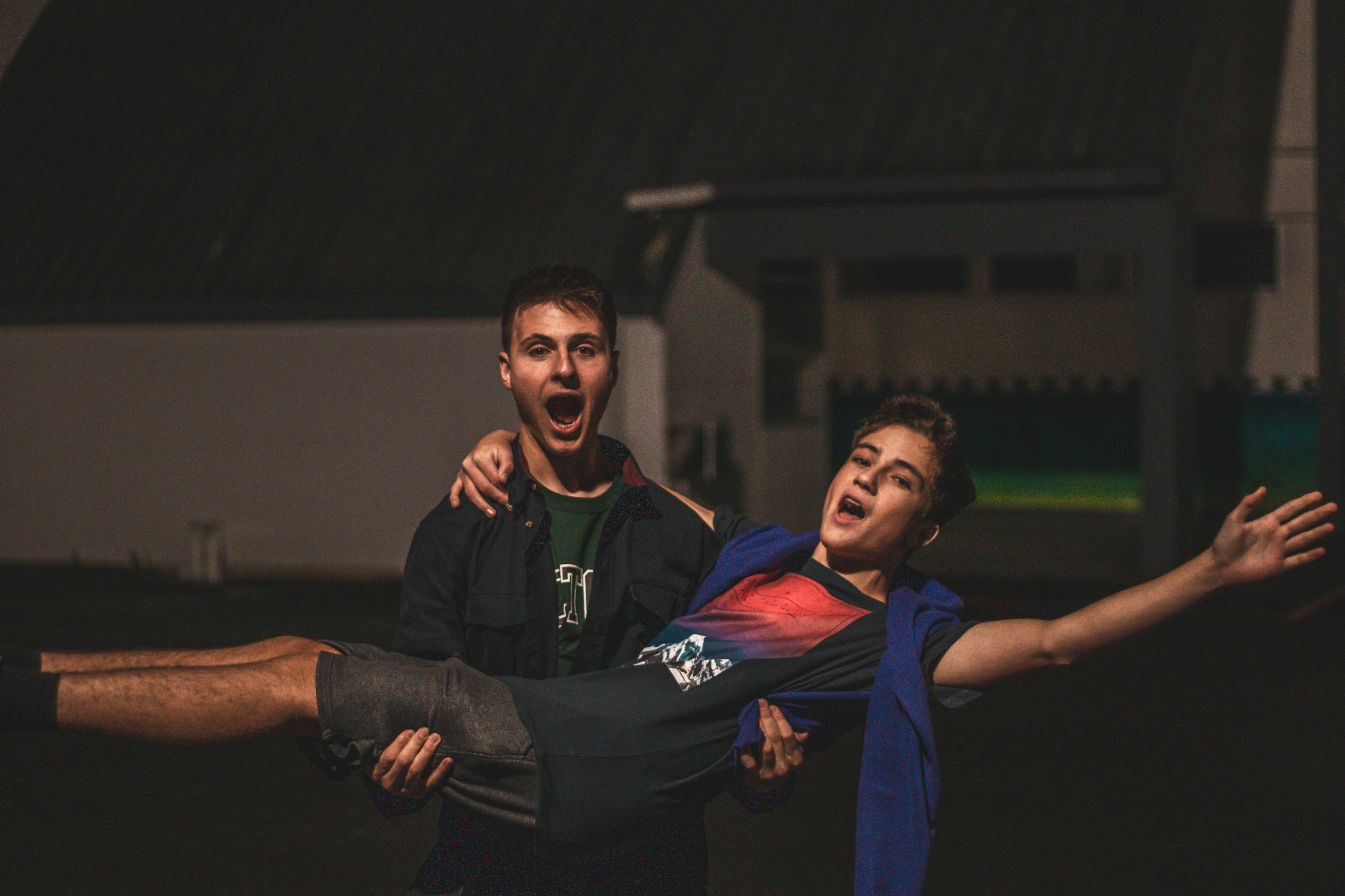 Laughter on the Night Stage: Friends Share a Surprising Lift
