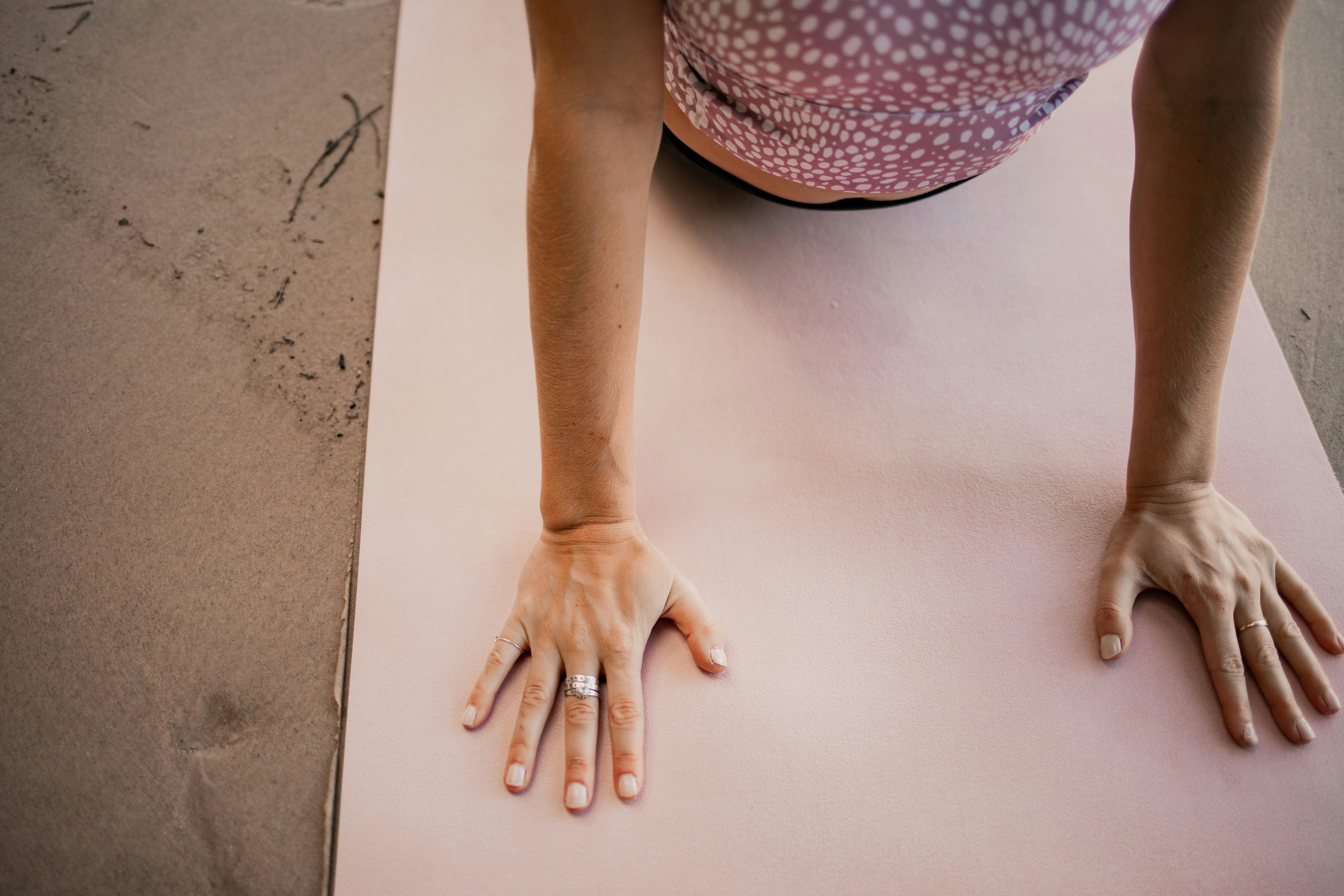 Unknown person stretching photo – Free Human Image on Unsplash