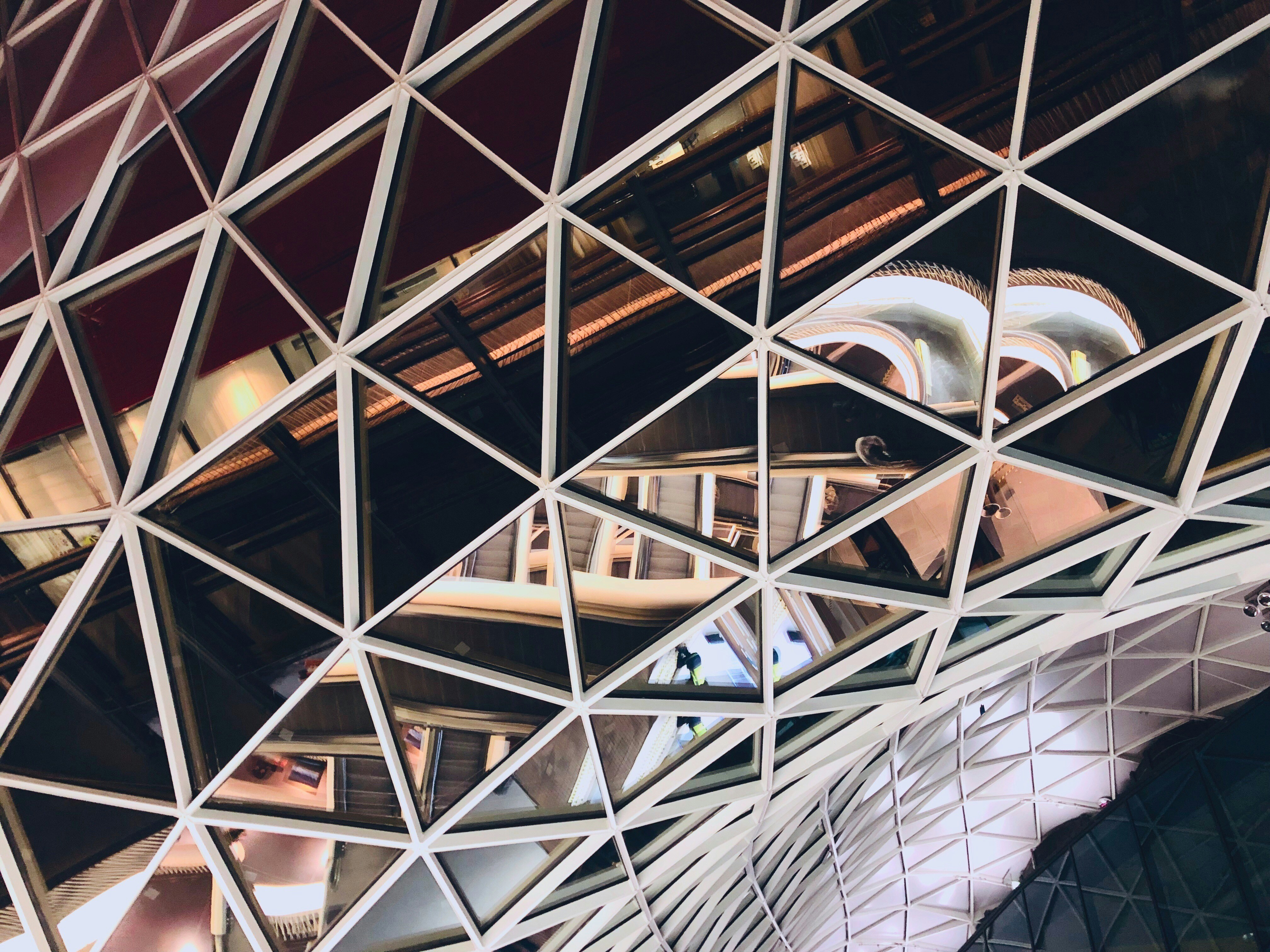 Foto Edificio de hormigón gris – Imagen Zeil 106 gratis en Unsplash