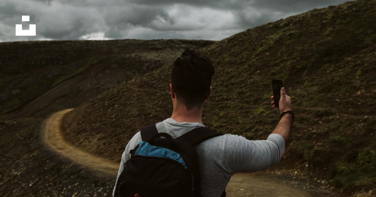 Man Wearing Gray Long Sleeved Shirt Photo Free Grey Image On Unsplash