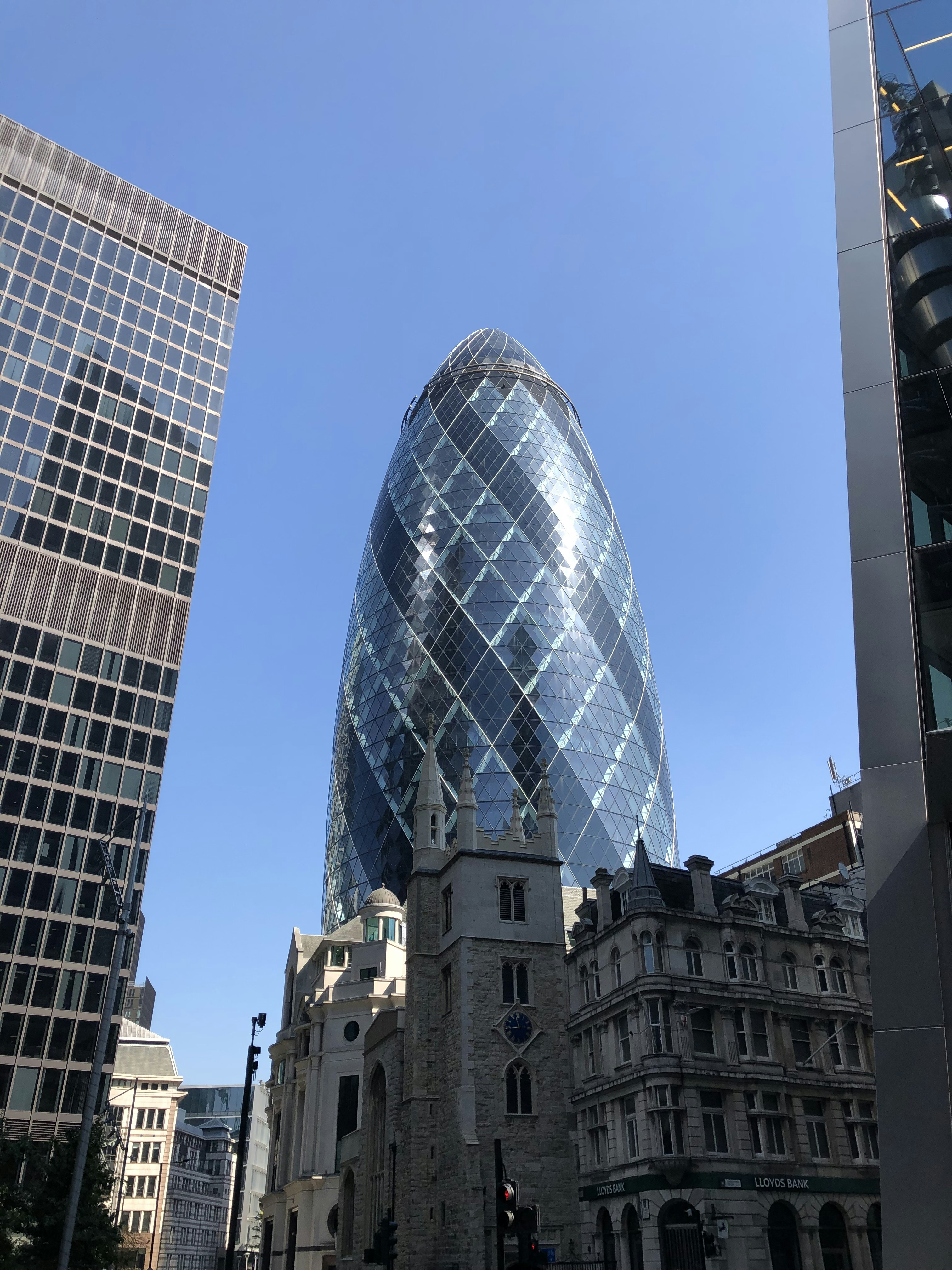 Bullet building photo – Free Blue Image on Unsplash