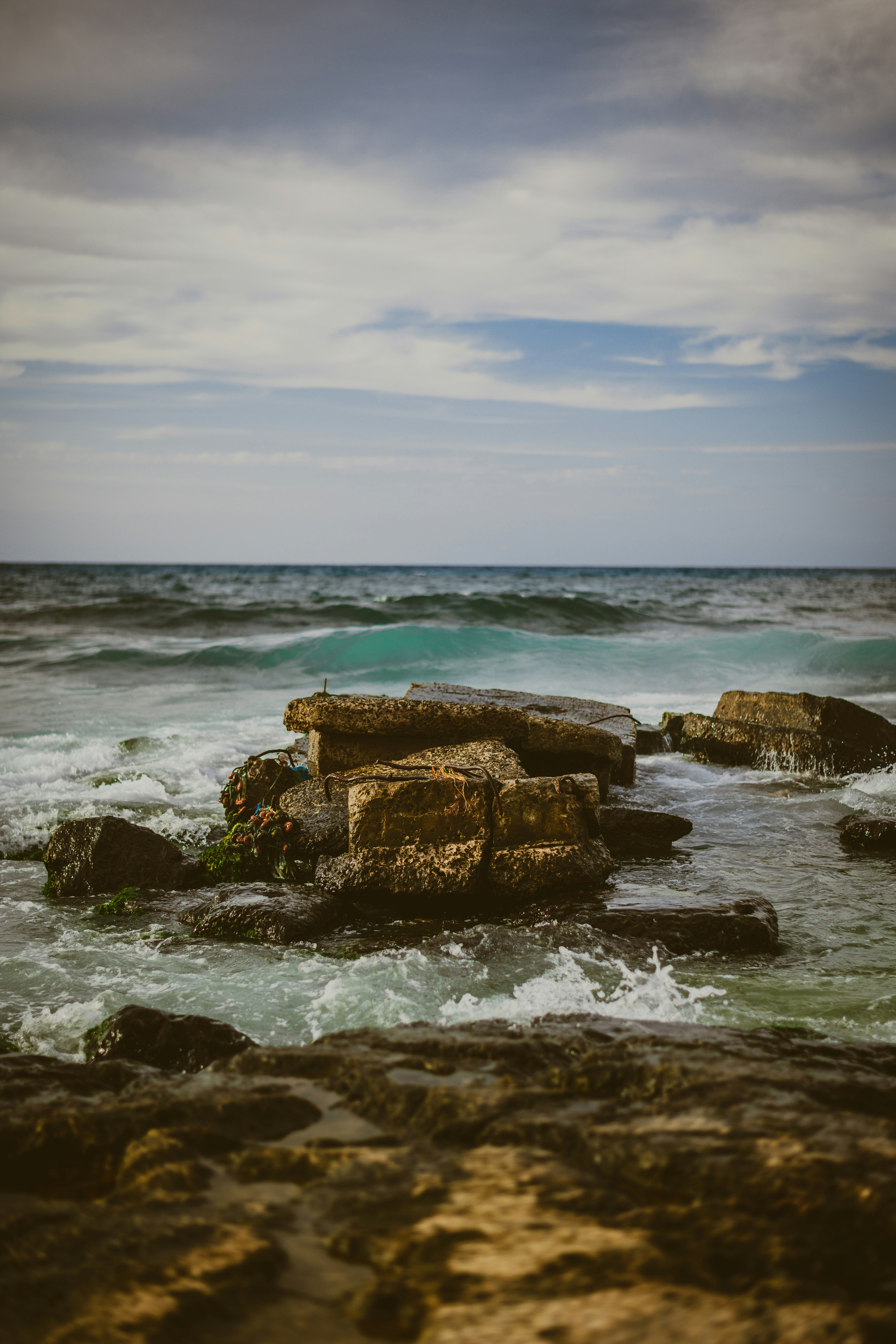 30k+ Ocean Rock Pictures | Download Free Images on Unsplash