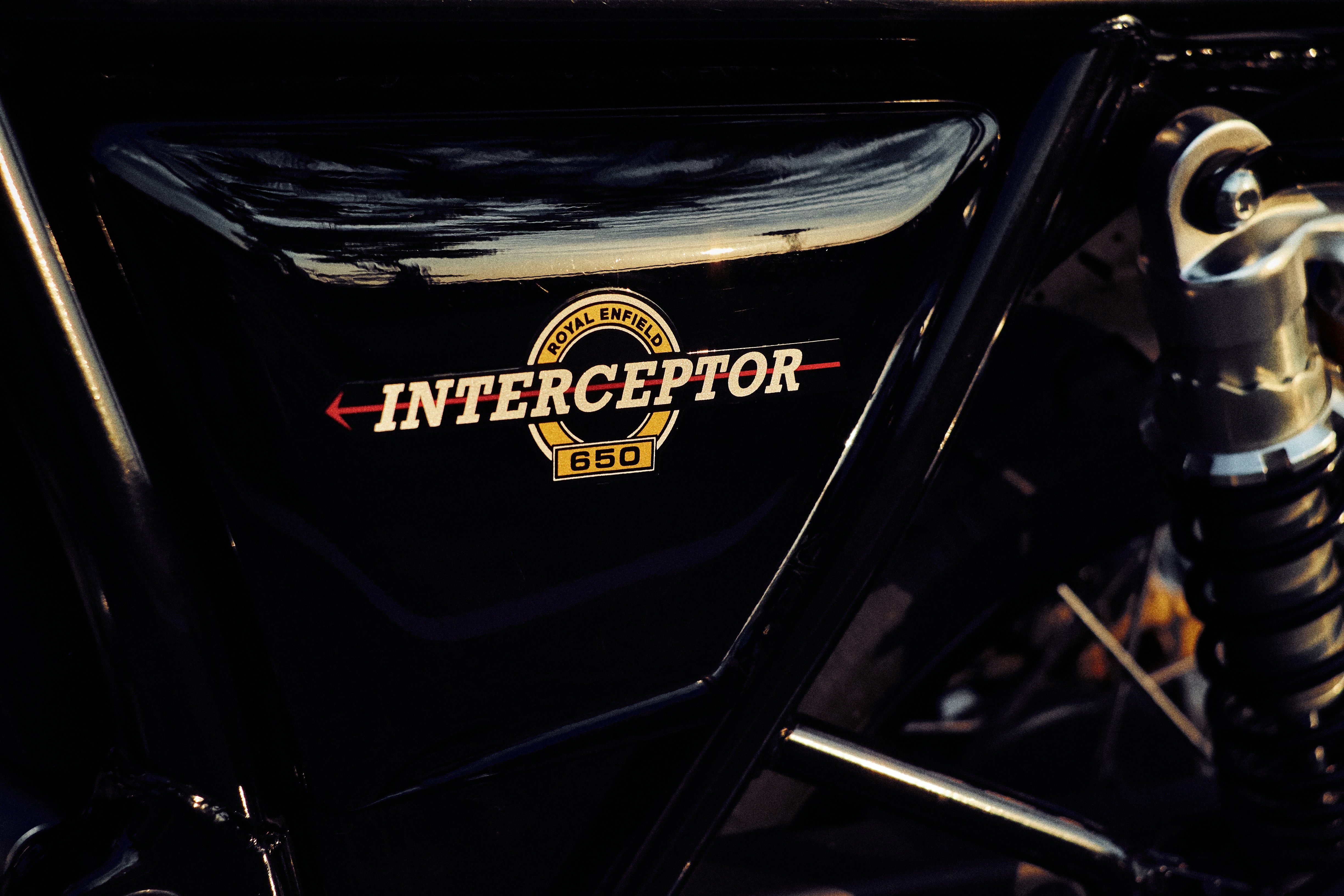 Interceptor logo photo – Free Logo Image on Unsplash
