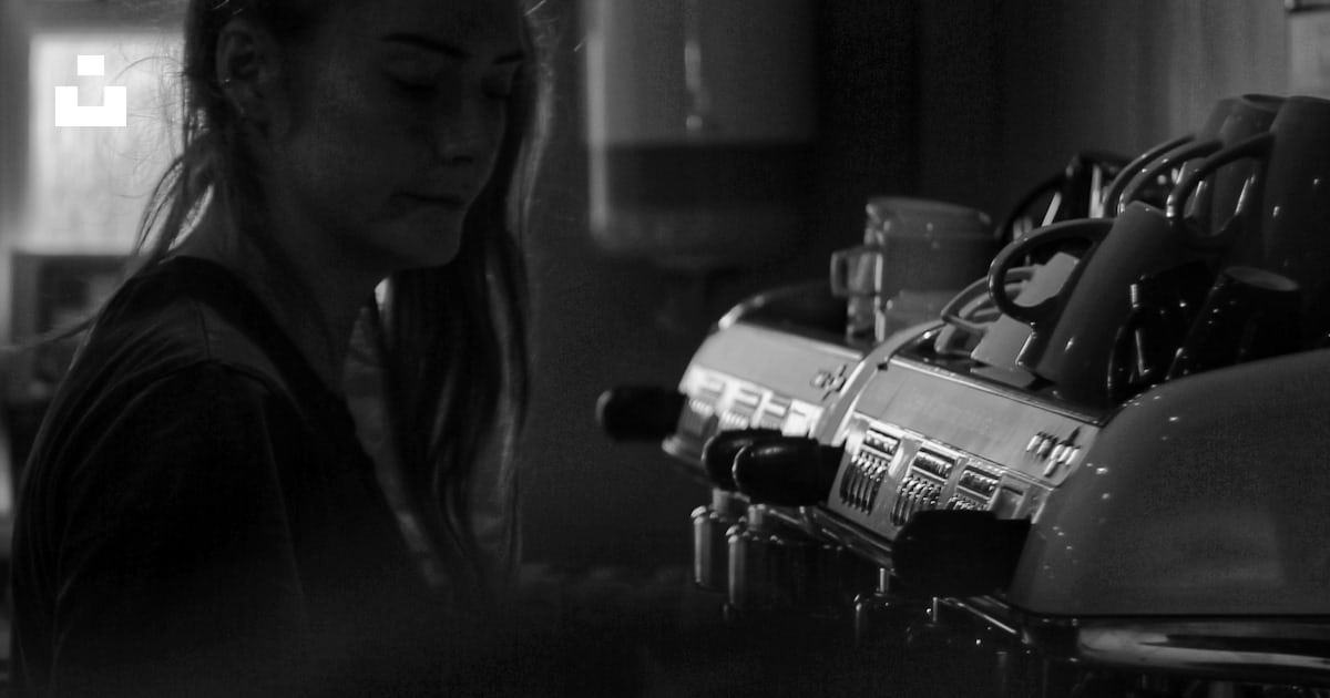 Foto Mujer En La Cocina Imagen Wokingham Gratis En Unsplash