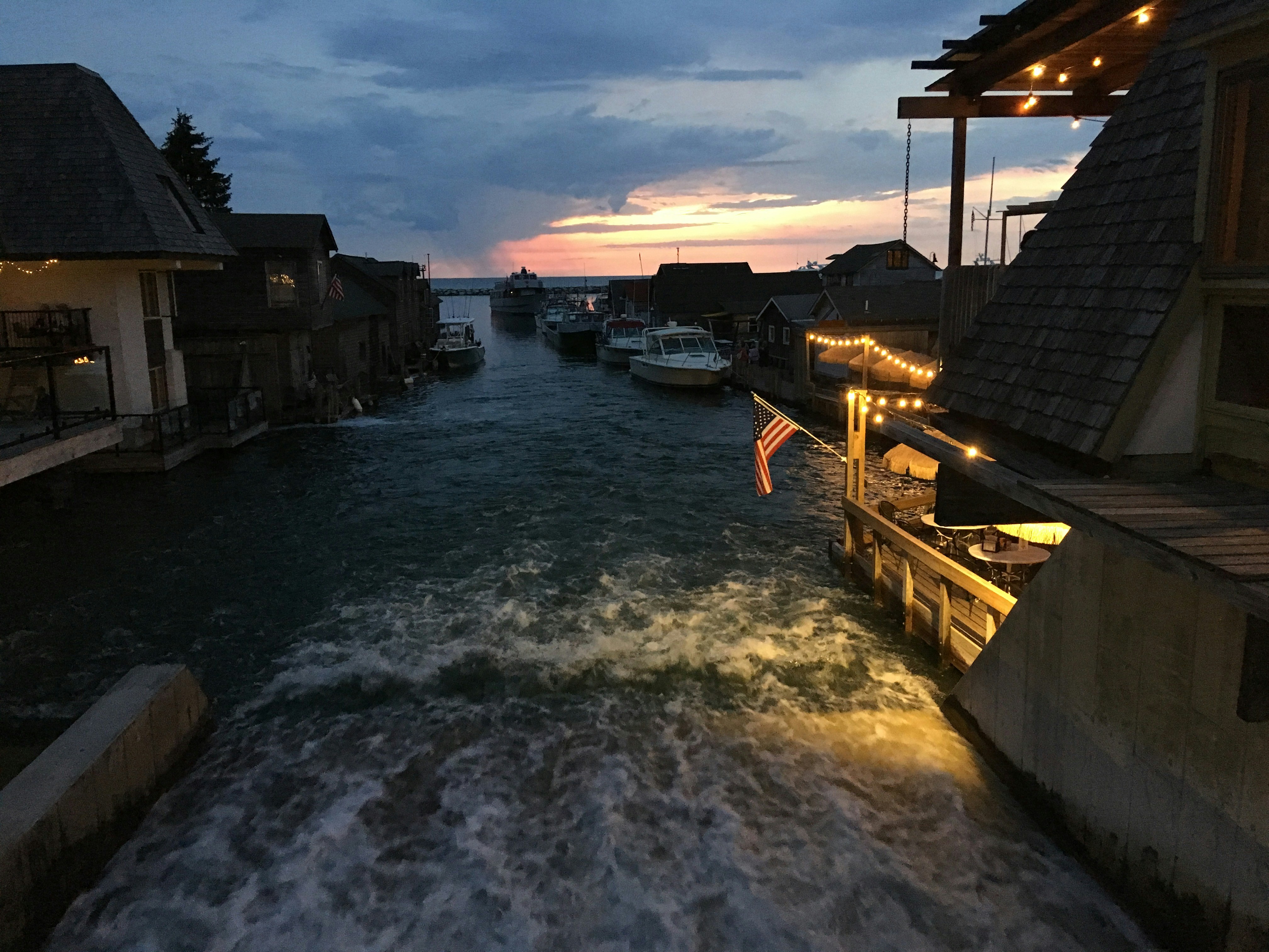 mike stock (@mikestock) | Komunitas Foto Unsplash