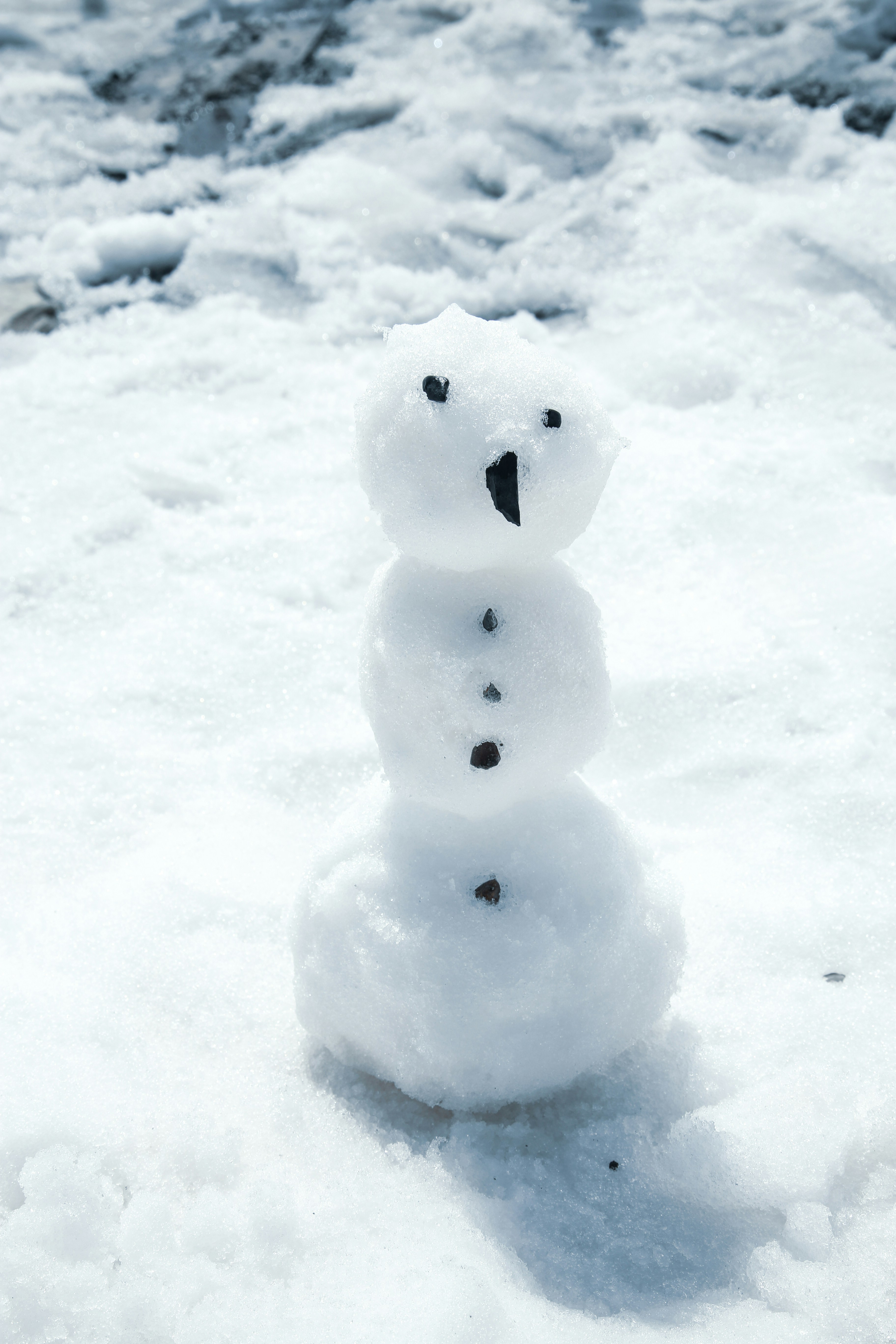 Ice ball snowman photo – Free Blue Image on Unsplash