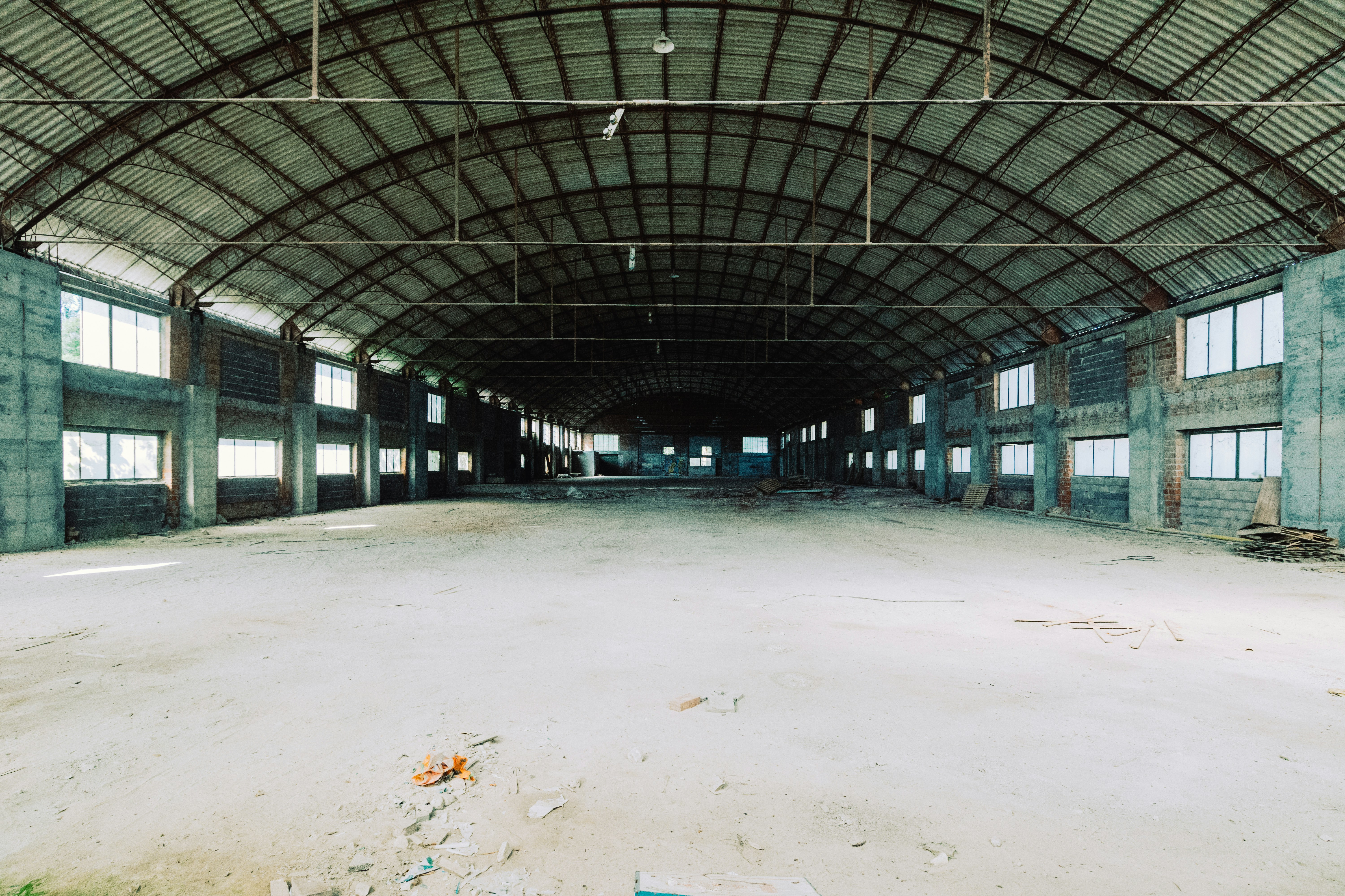 Empty field inside building photo – Free Sedico Image on Unsplash