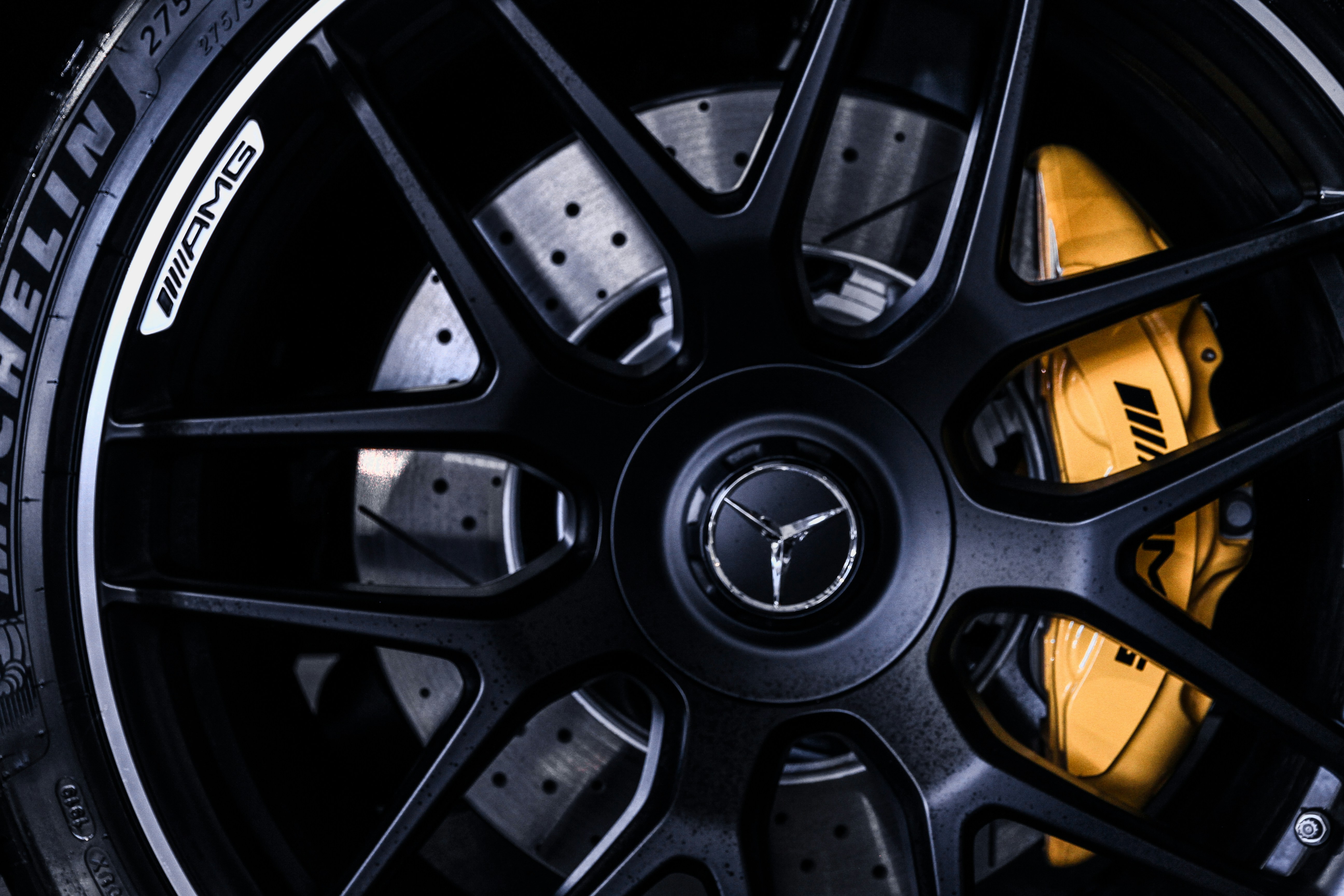 Black Mercedes-Benz wheel photo – Free Alloy wheel Image on Unsplash