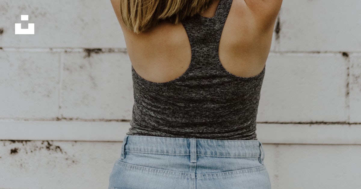 Woman Wearing Grey Tank Top Photo Free Person Image On Unsplash