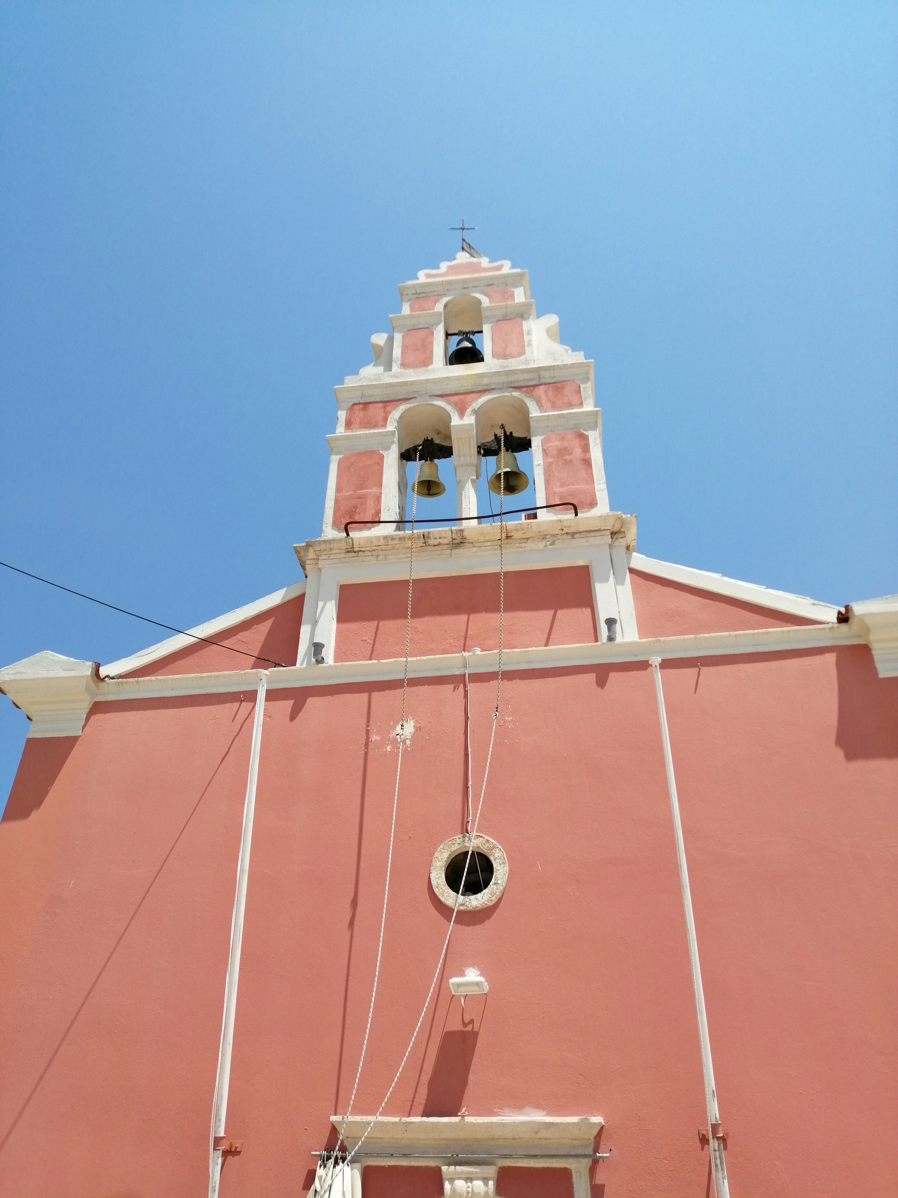 Pink painted building photo – Free Blue Image on Unsplash