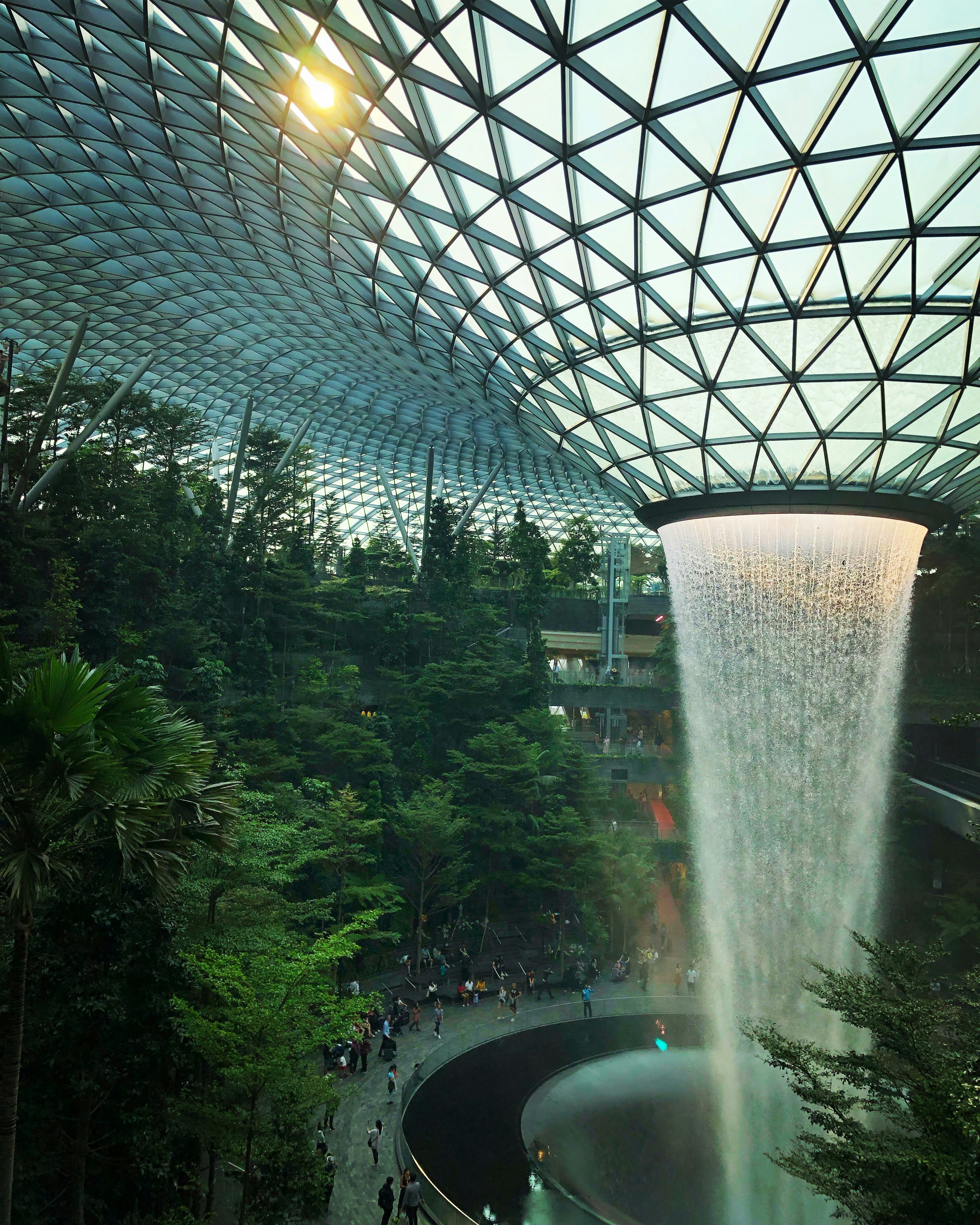 Interior of Changi Airport photo – Free Changi Image on Unsplash