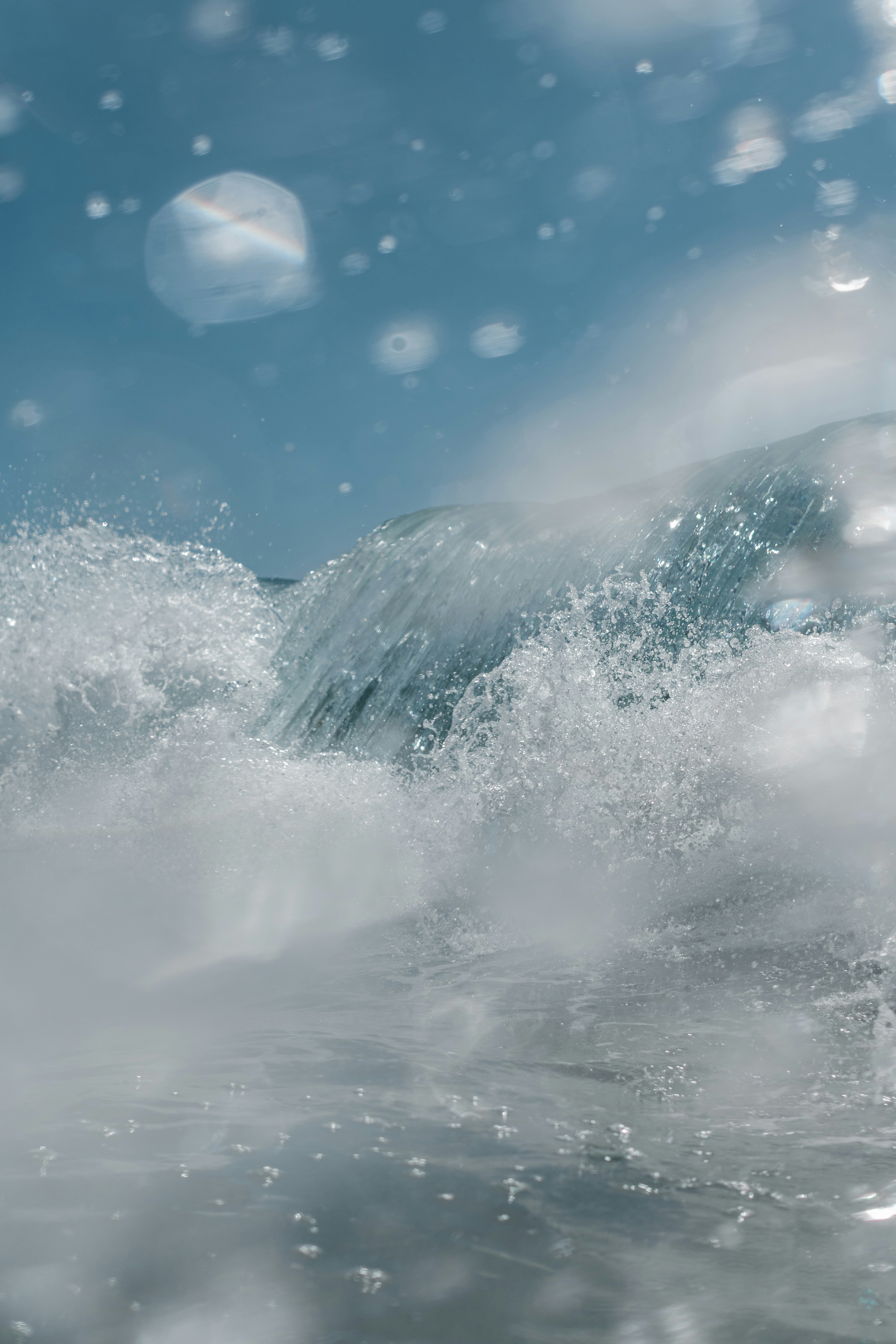 clear body of water in close-up photo