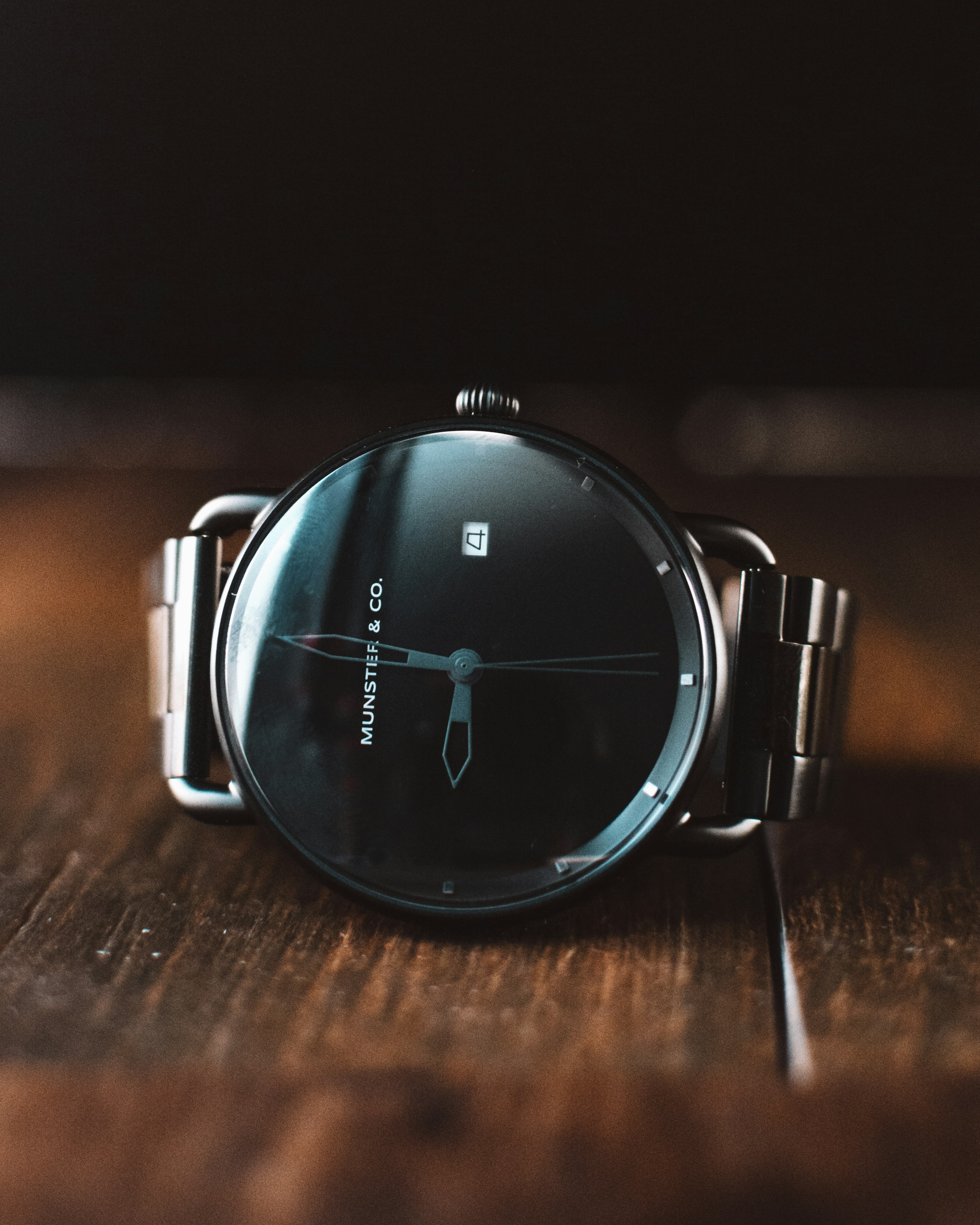 Timepiece Pictures | Download Free Images on Unsplash