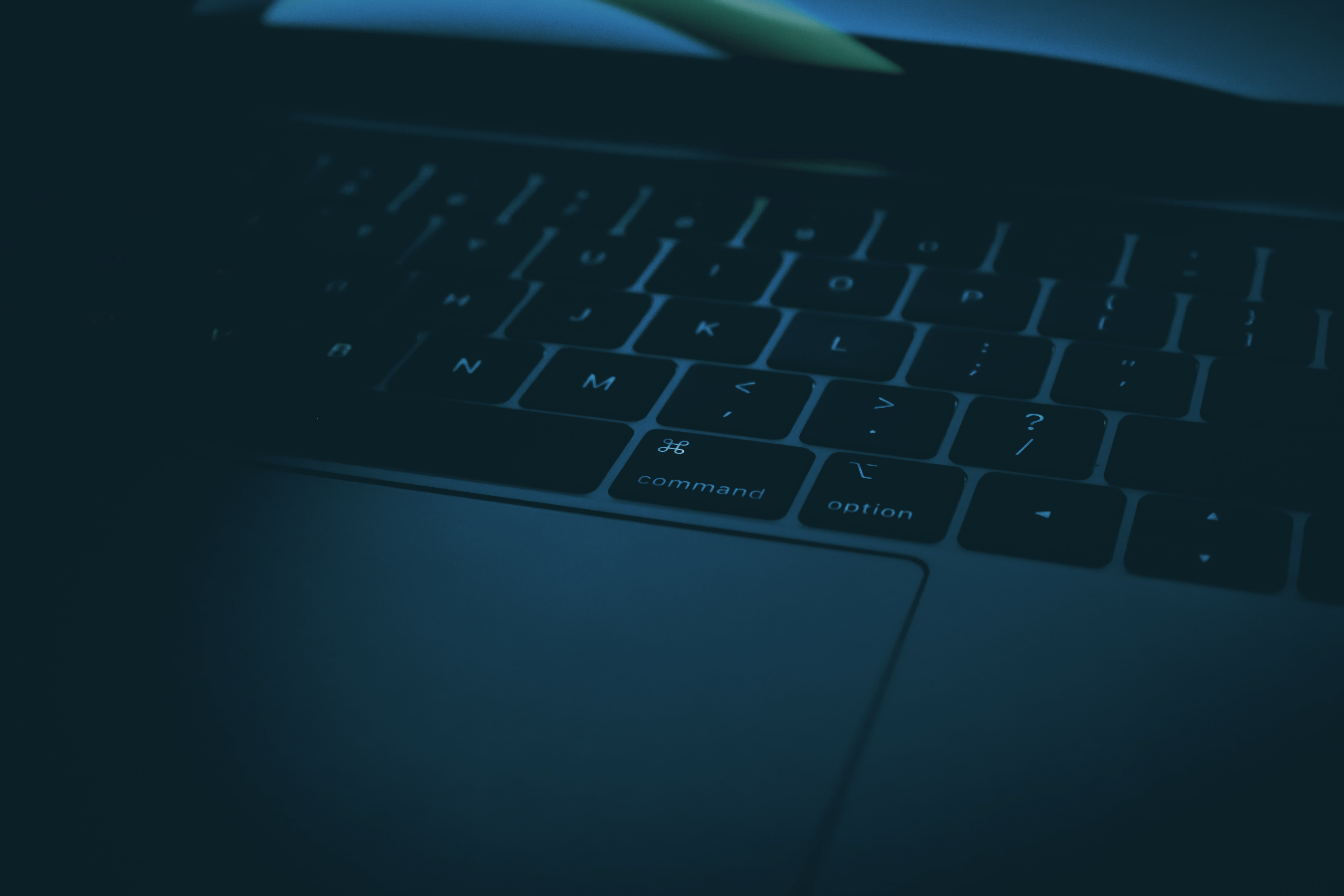 MacBook turned on photo – Free Grey Image on Unsplash