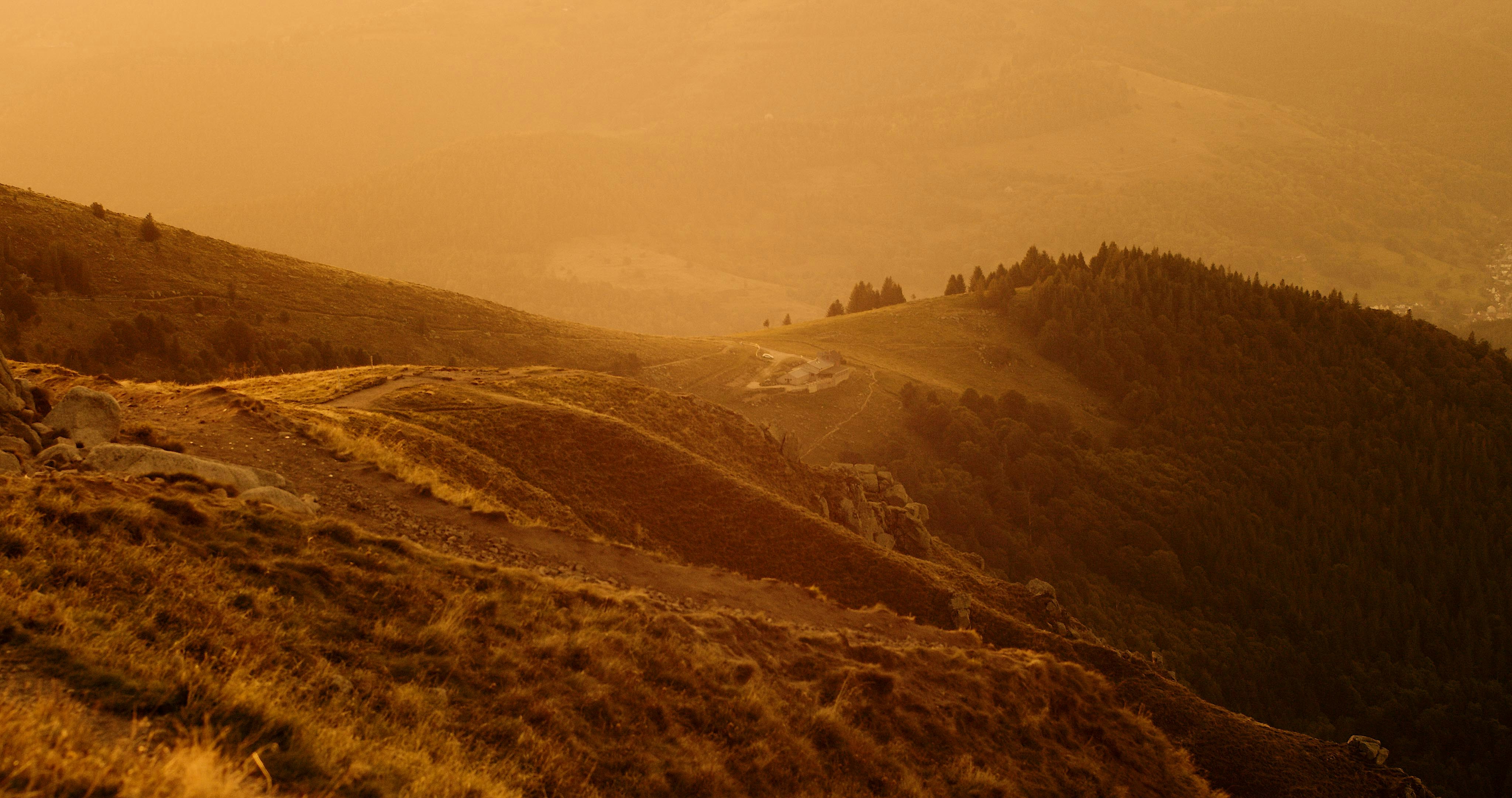 Gold Mountain Pictures | Download Free Images on Unsplash
