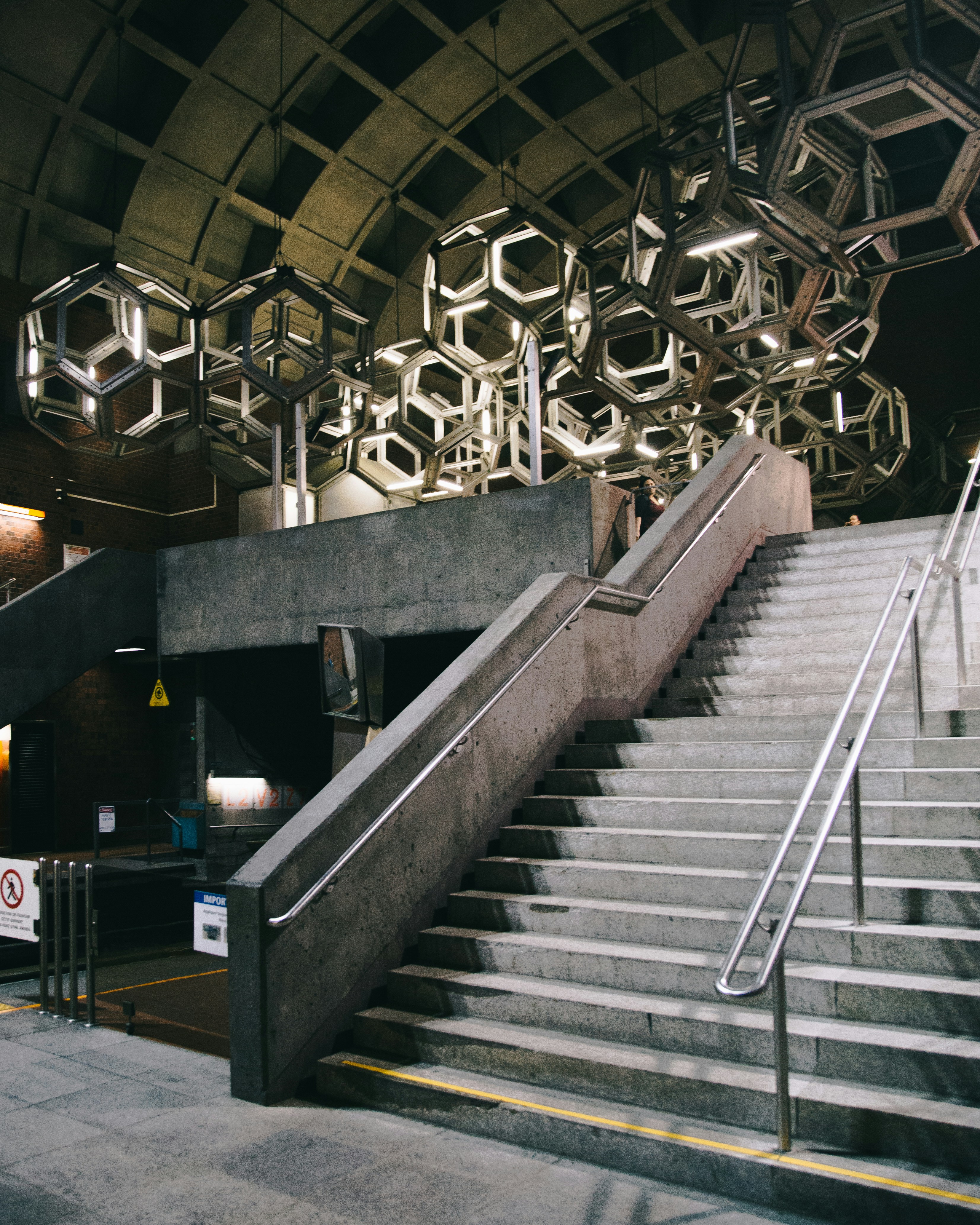 Montreal Metro Pictures | Download Free Images on Unsplash