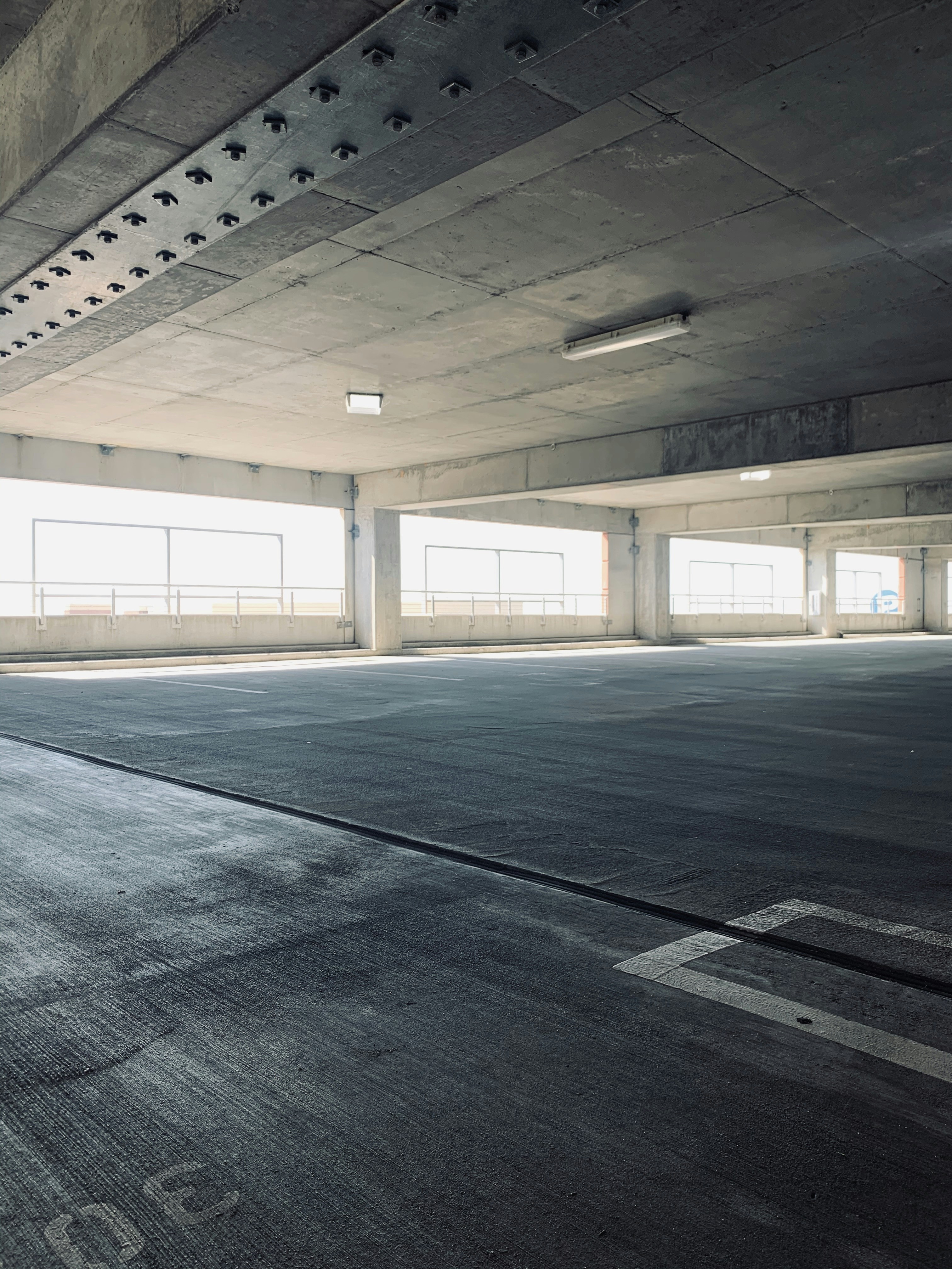 Premier Garage and Shuttle Service in Virginia