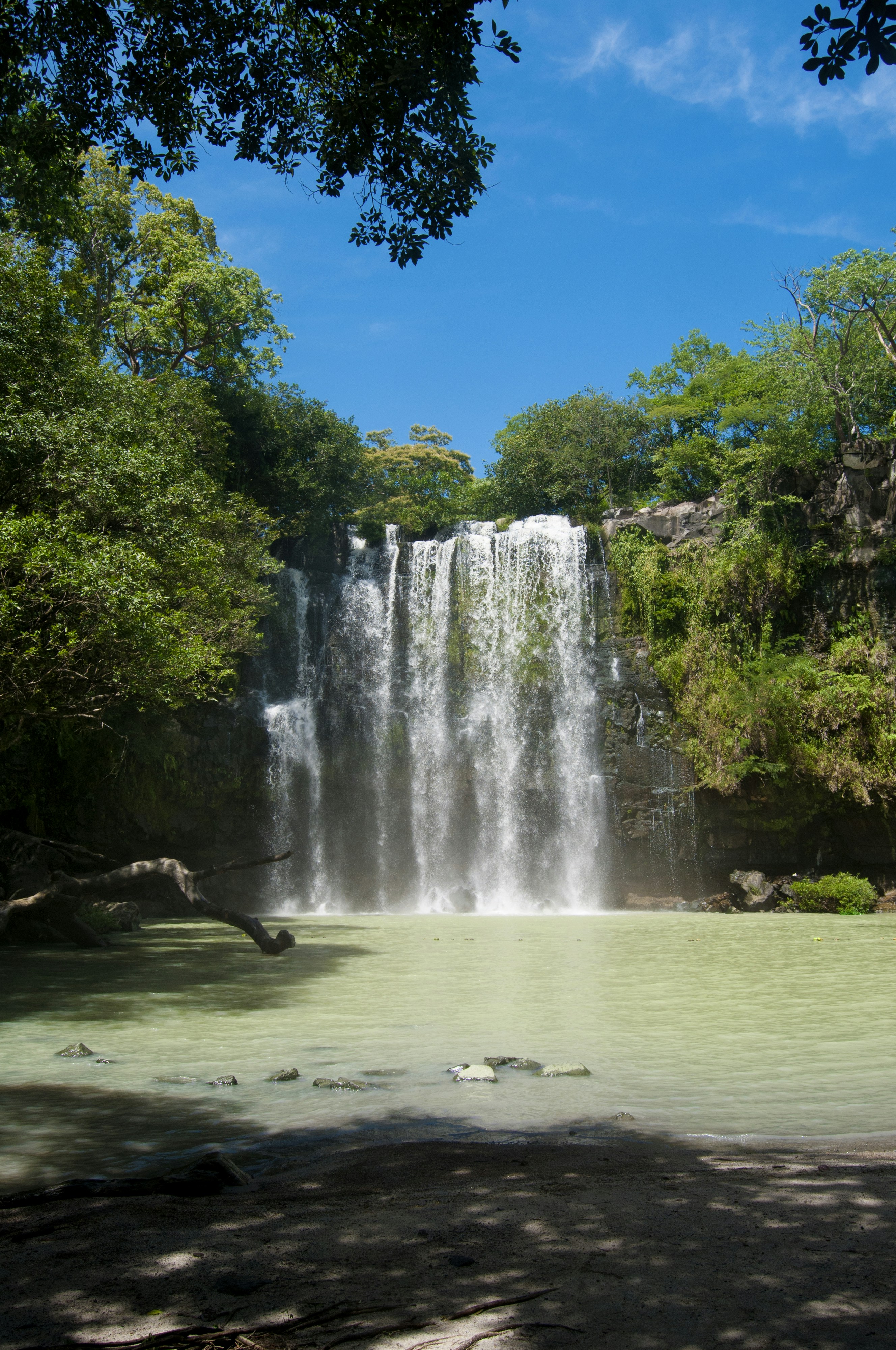 Cataratas de Llanos del Cortez, Bagaces, Guanacaste.Juliana Barquero