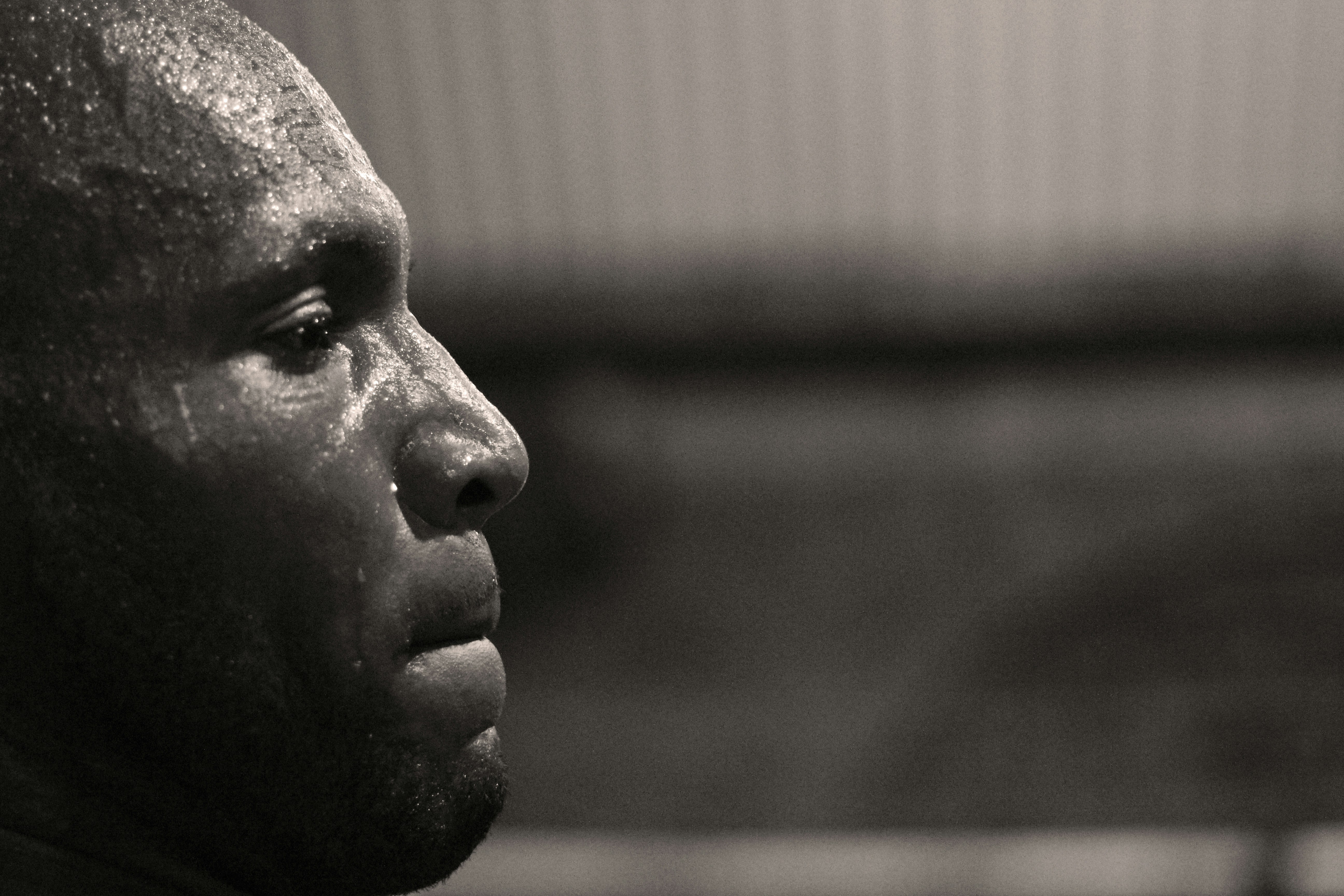 Boxer Anderson charged with felony after chase - Red Reef Research