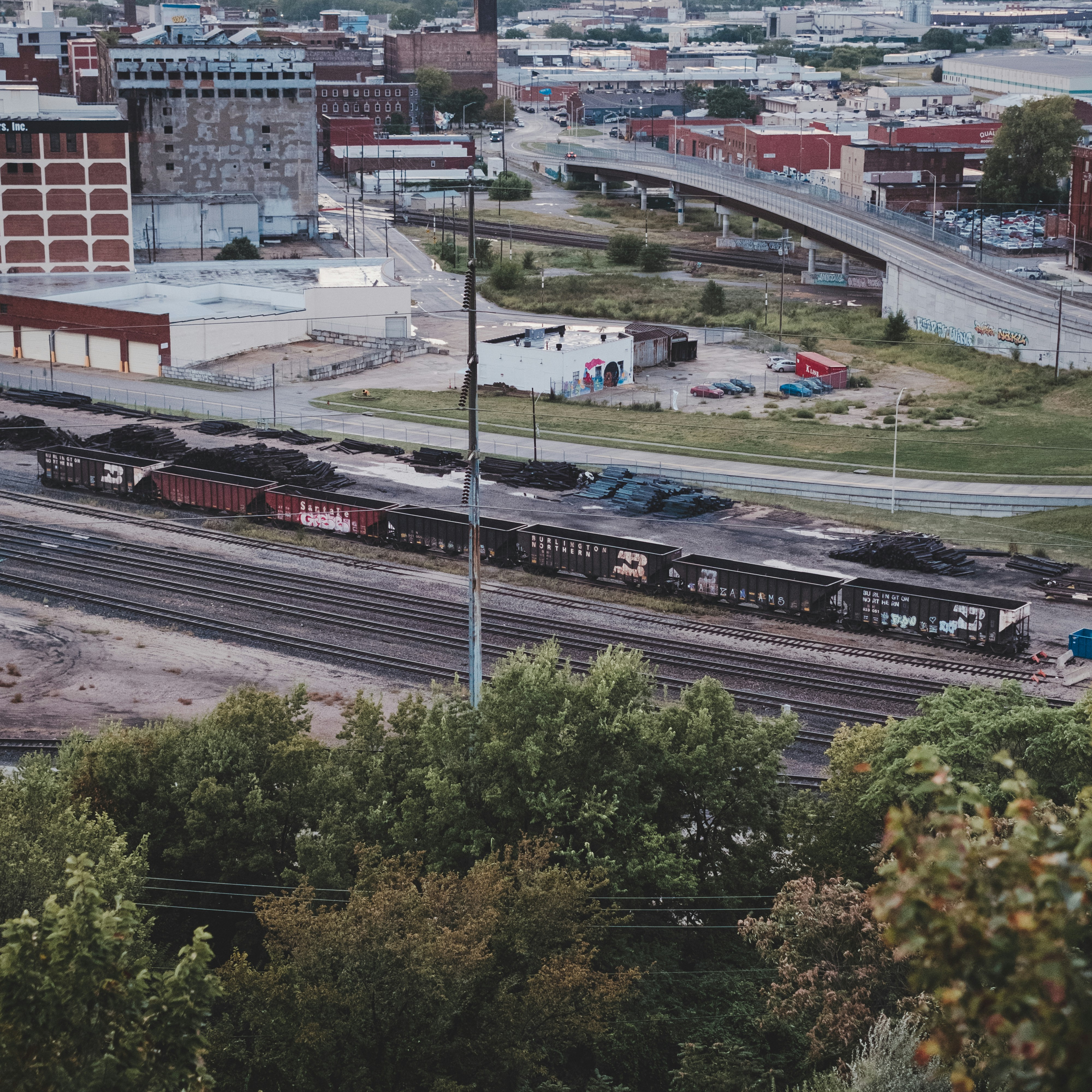 Train carts photo – Free Grey Image on Unsplash