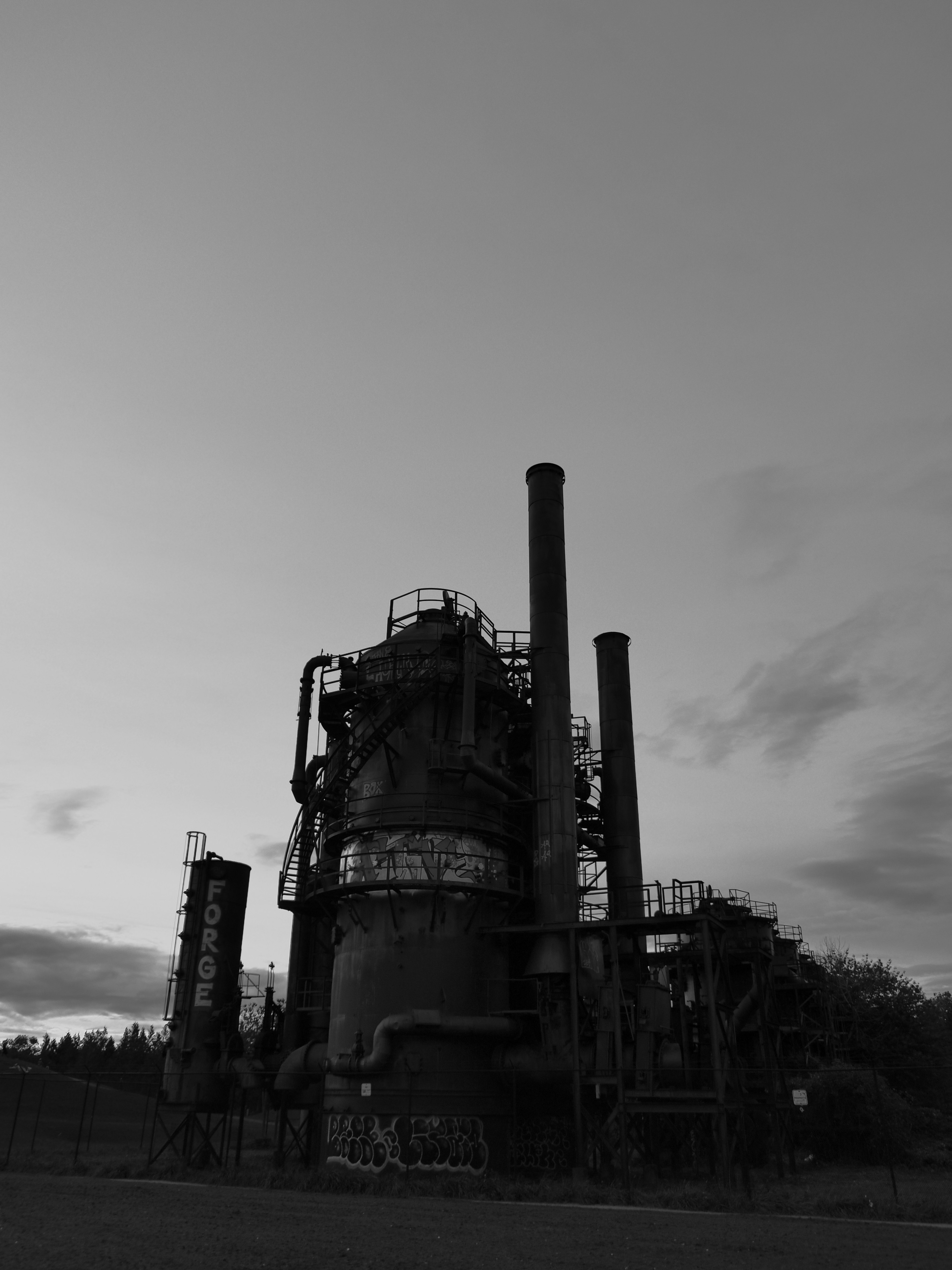 Gray factory with chimney photo – Free Grey Image on Unsplash