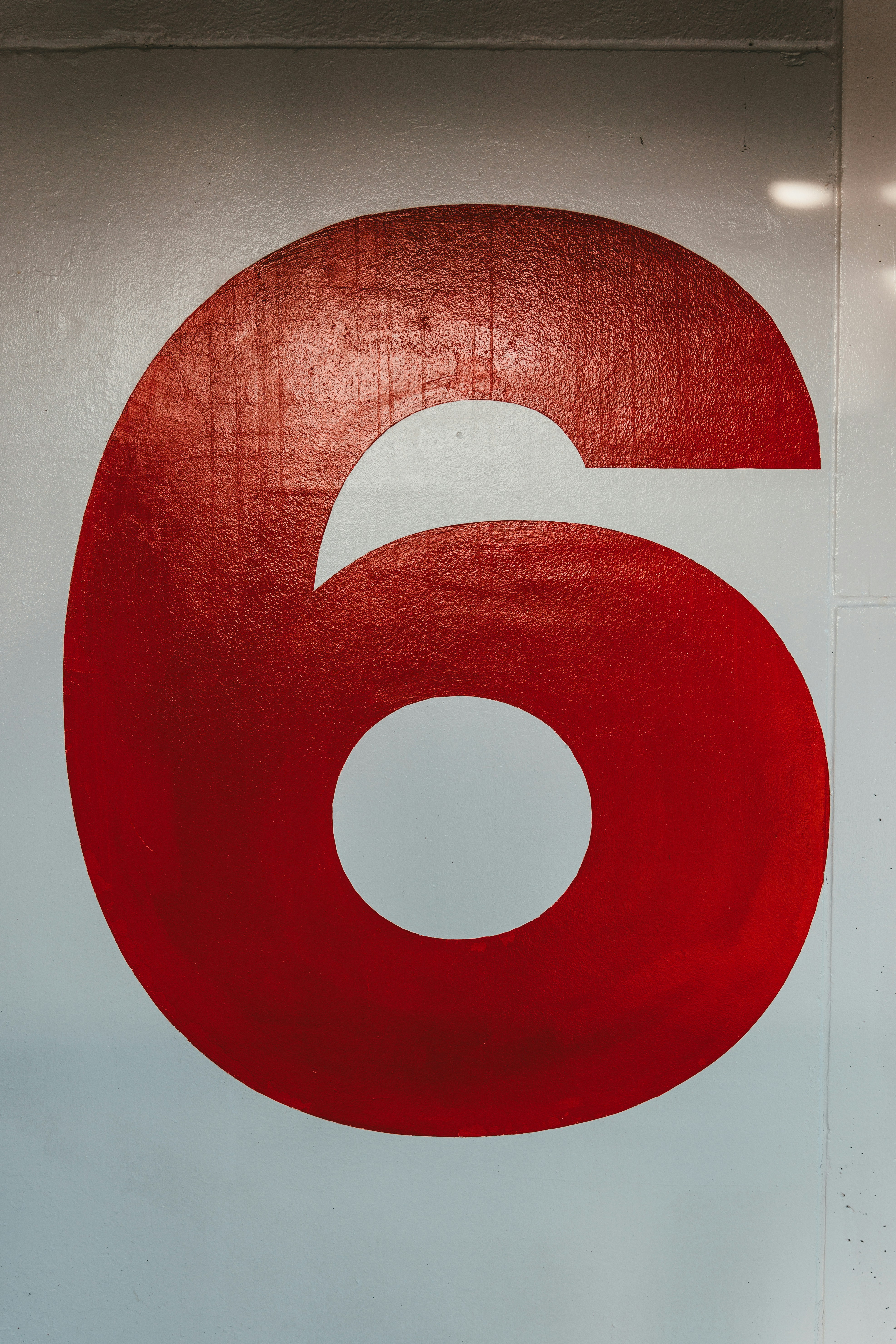 Red number "6" sign photo – Free Logo Image on Unsplash