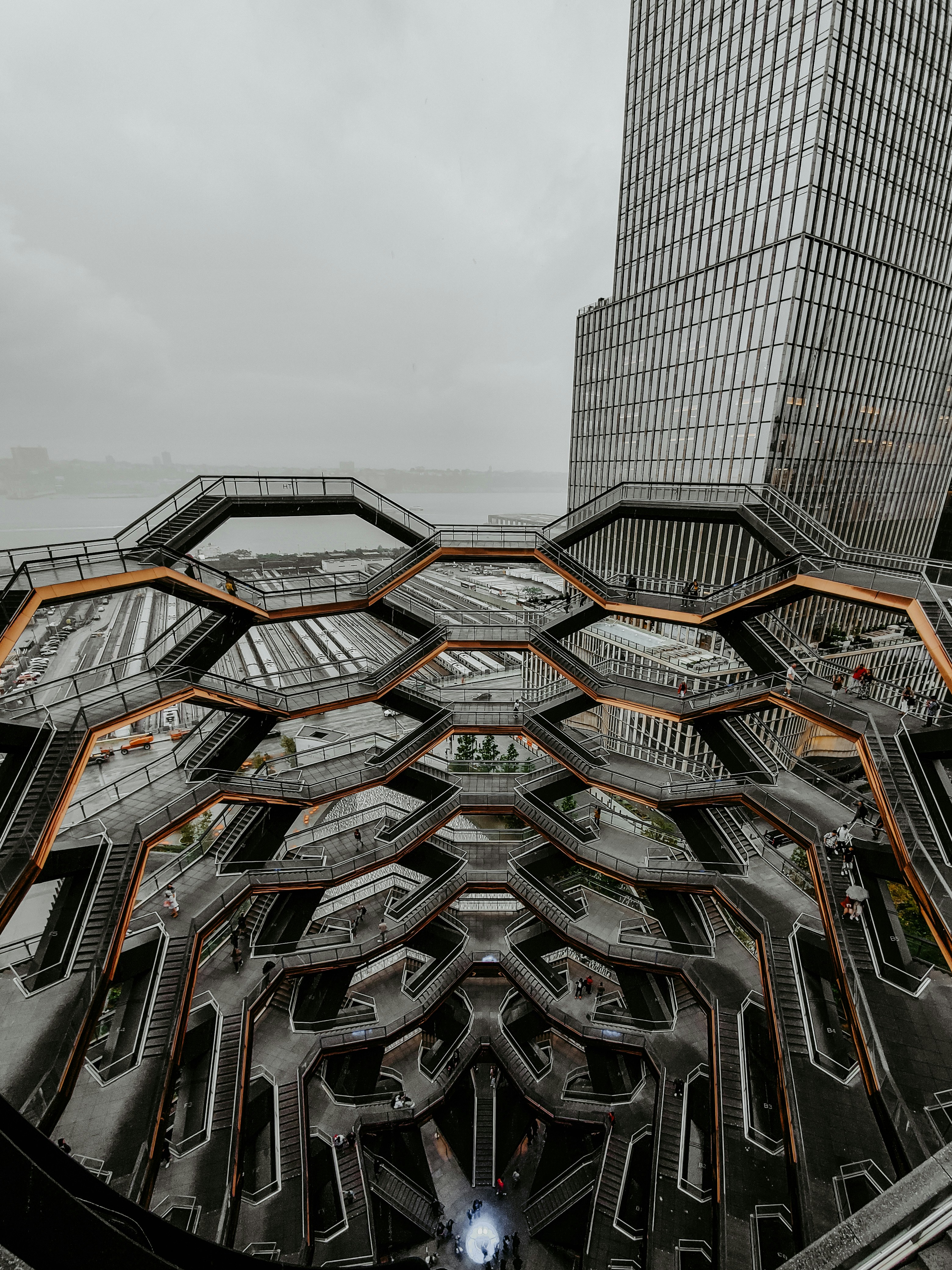 Foto Edificio de hormigón gris – Imagen Gris gratis en Unsplash