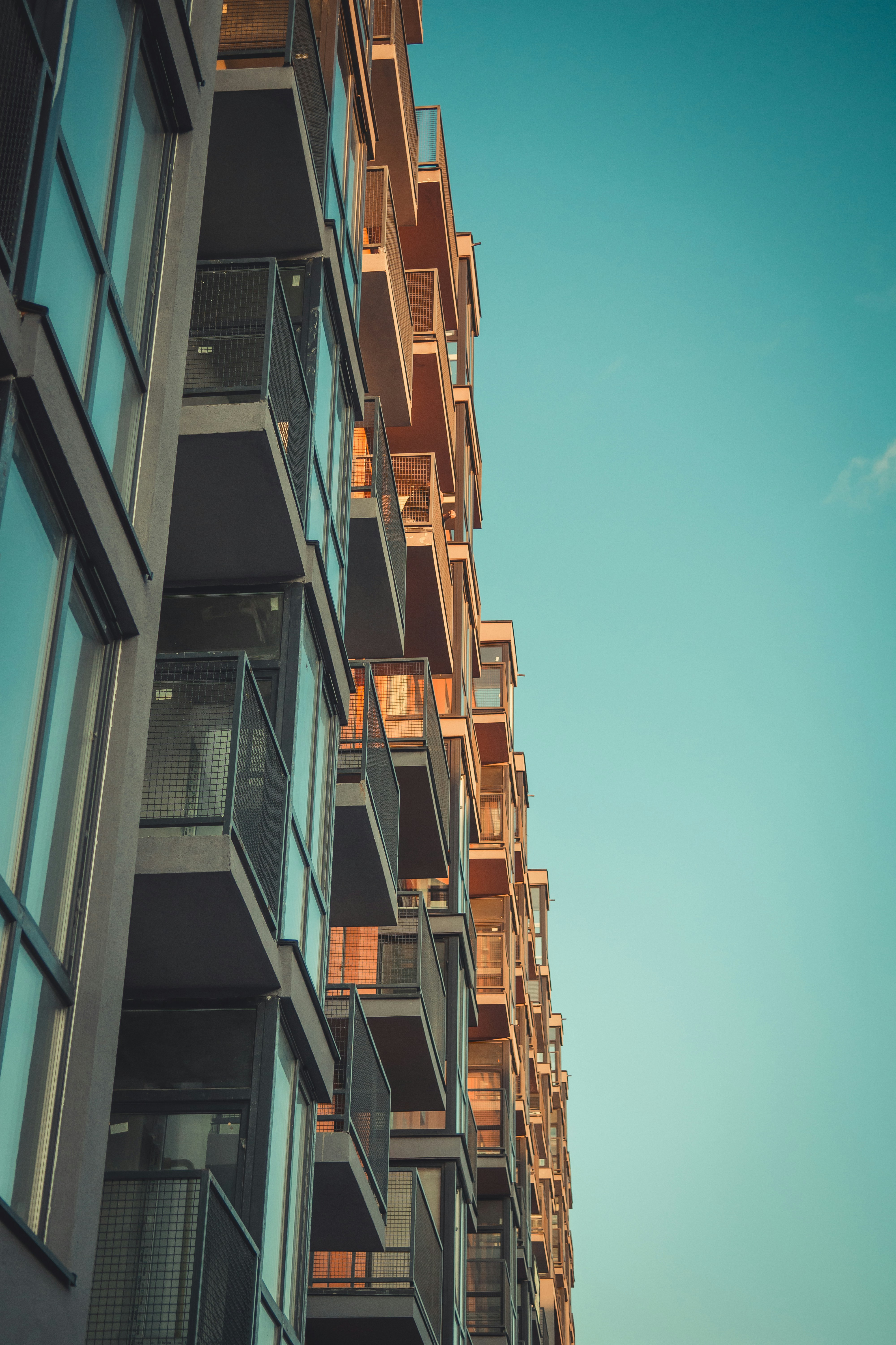 Structure en béton gris photo – Image gratuite de Balcon sur Unsplash