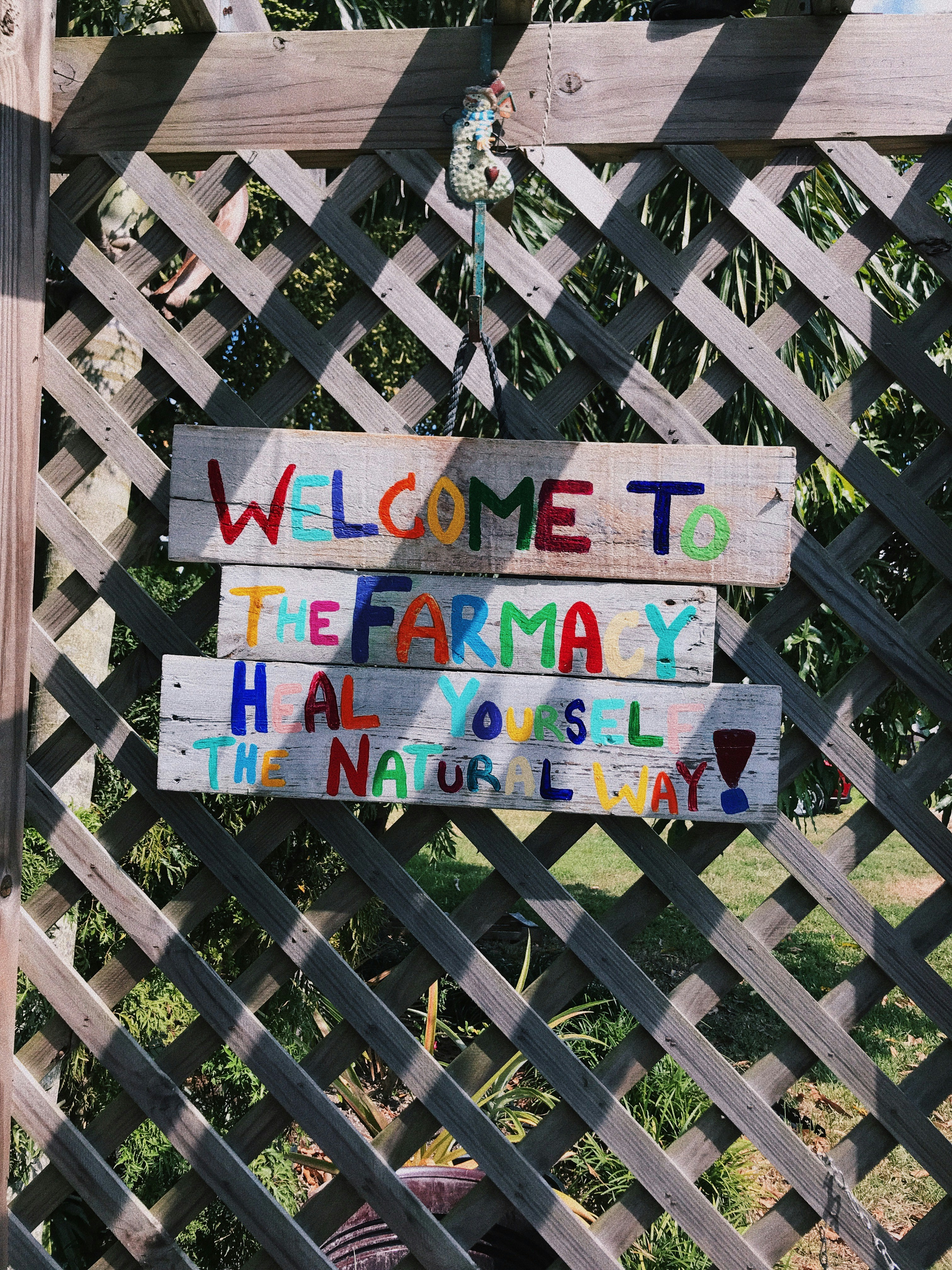 Shallow focus photo of gray wooden welcome signage photo – Free Railing ...