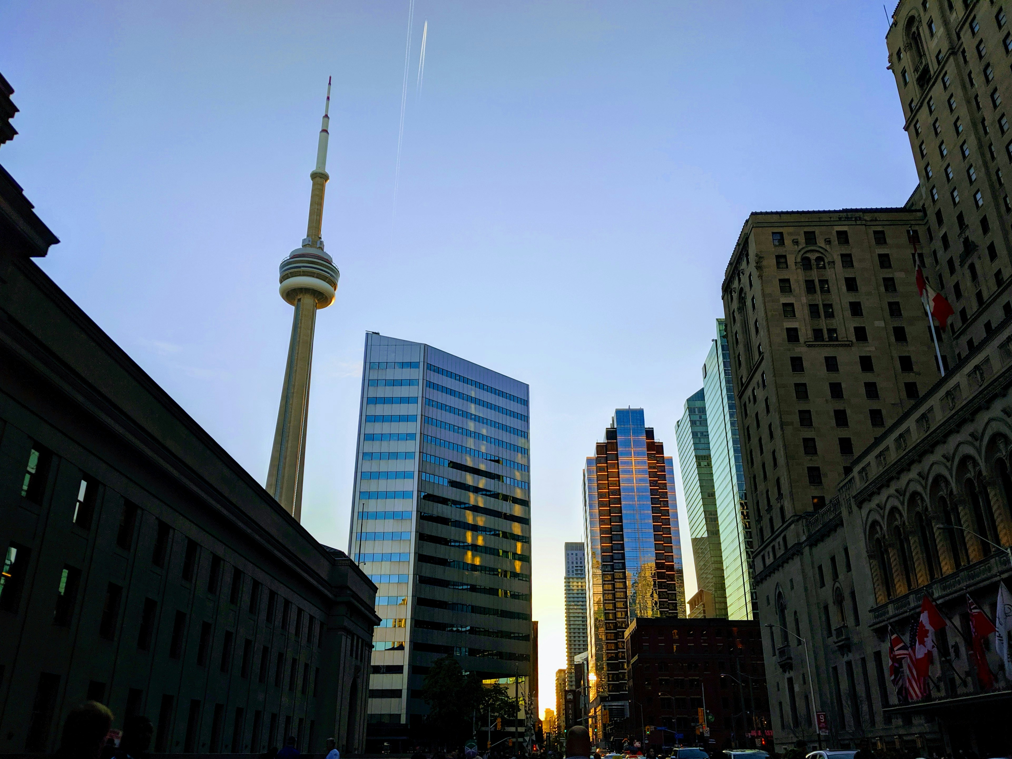 Bâtiments gris photo – Photo Urbain Gratuite sur Unsplash
