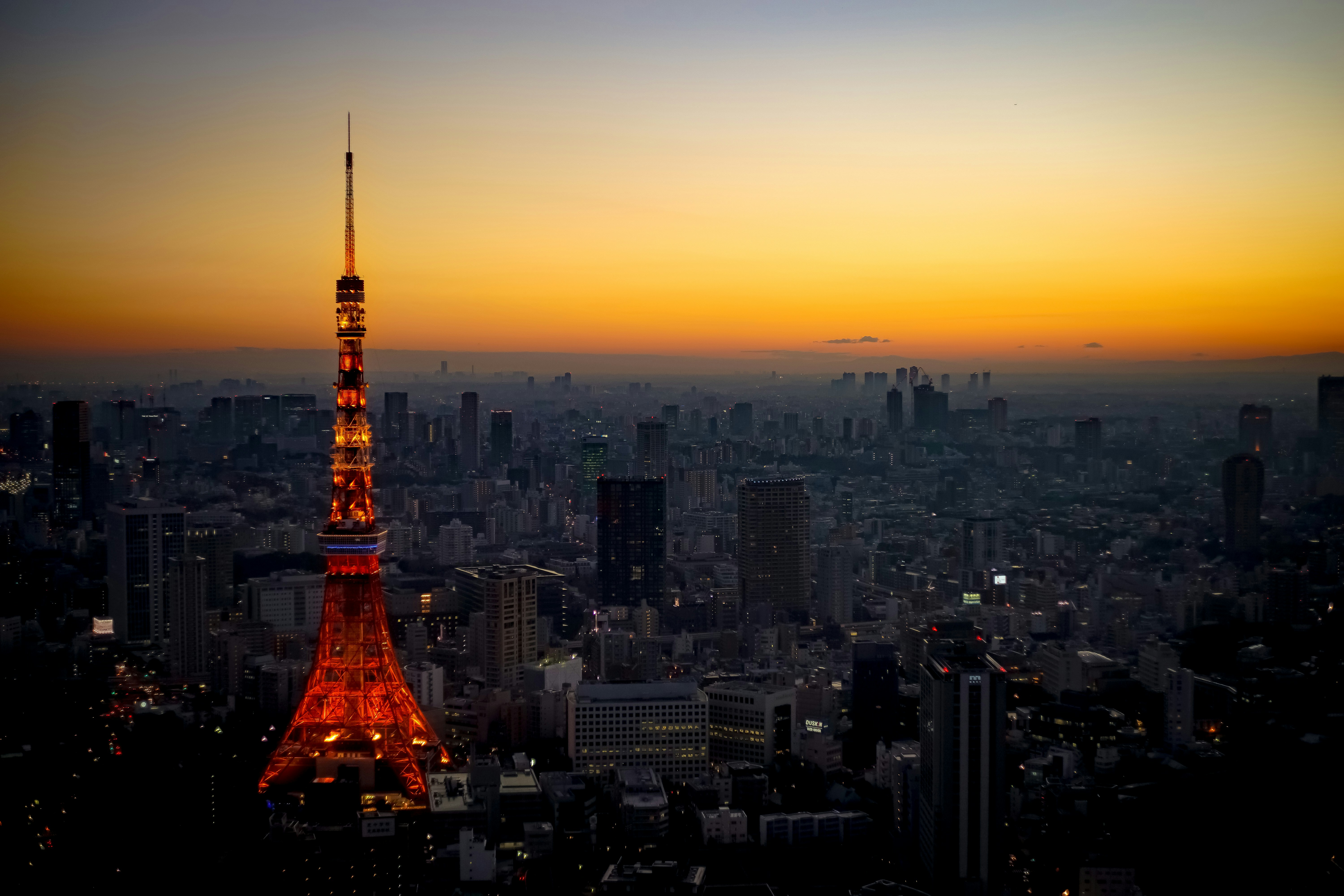Eiffel Tower near buildings photo – Free Steeple Image on Unsplash