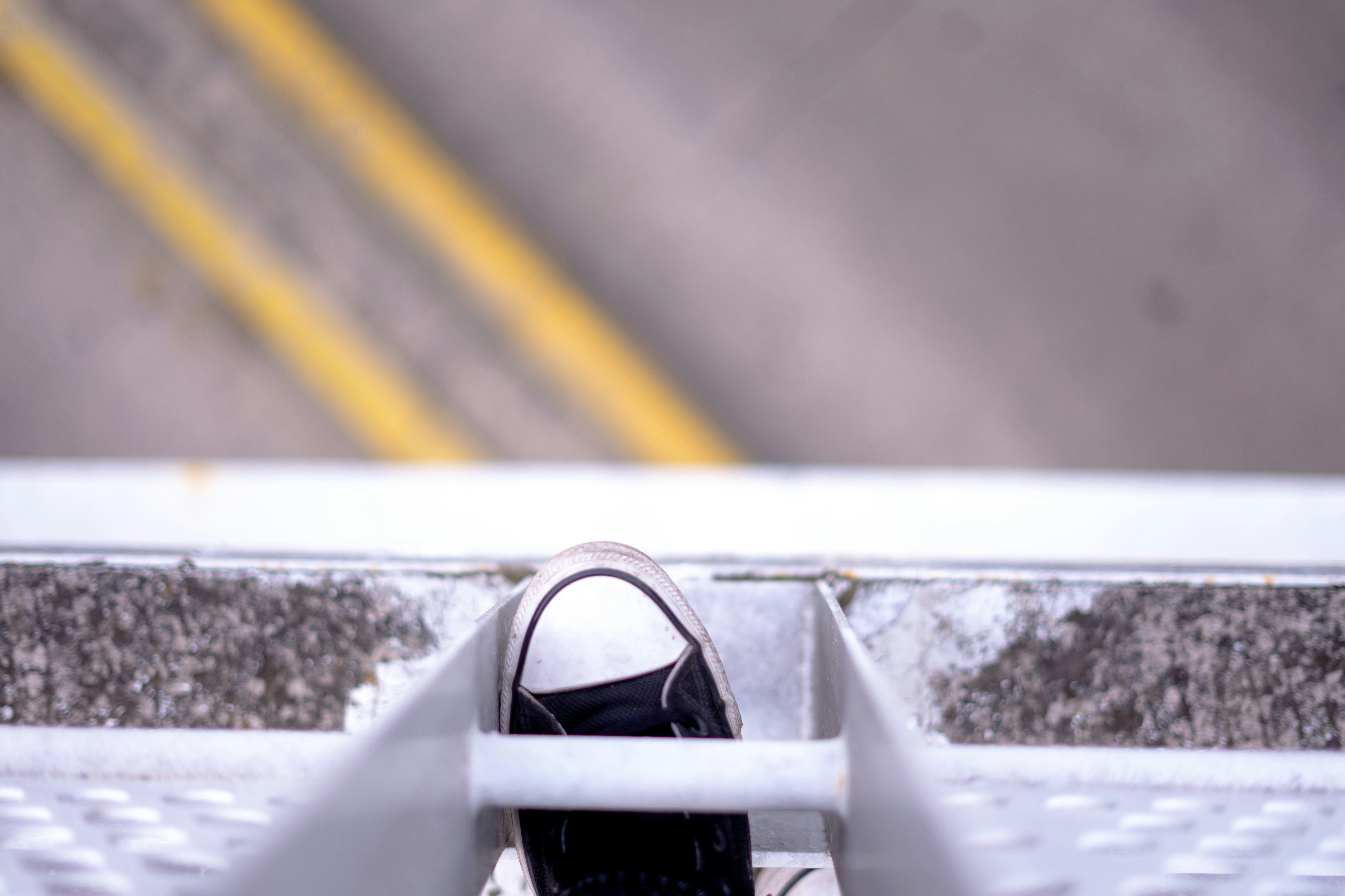 Centered Step: A Sole on Steel Rungs