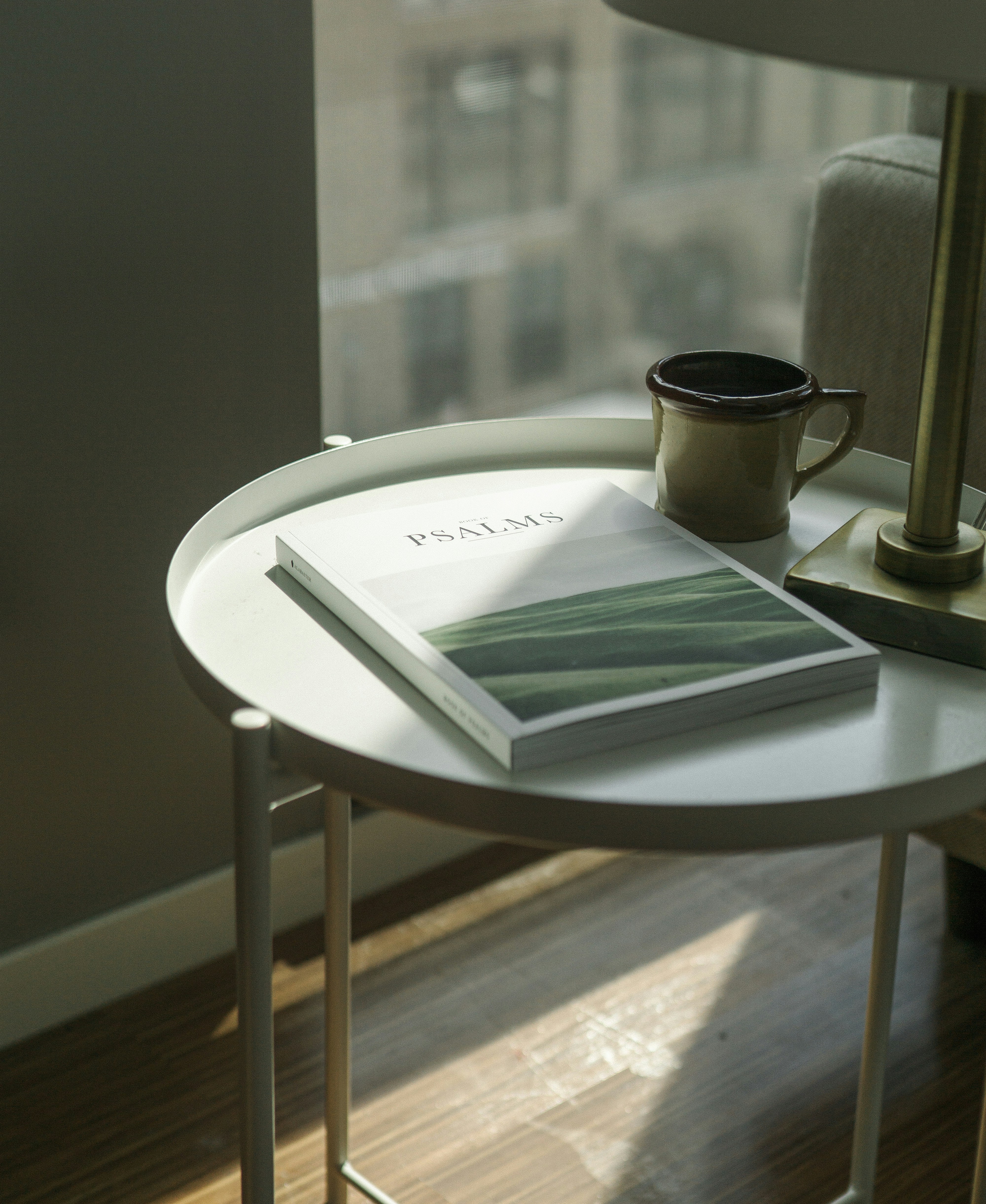 500+ Coffee Table Pictures | Download Free Images on Unsplash