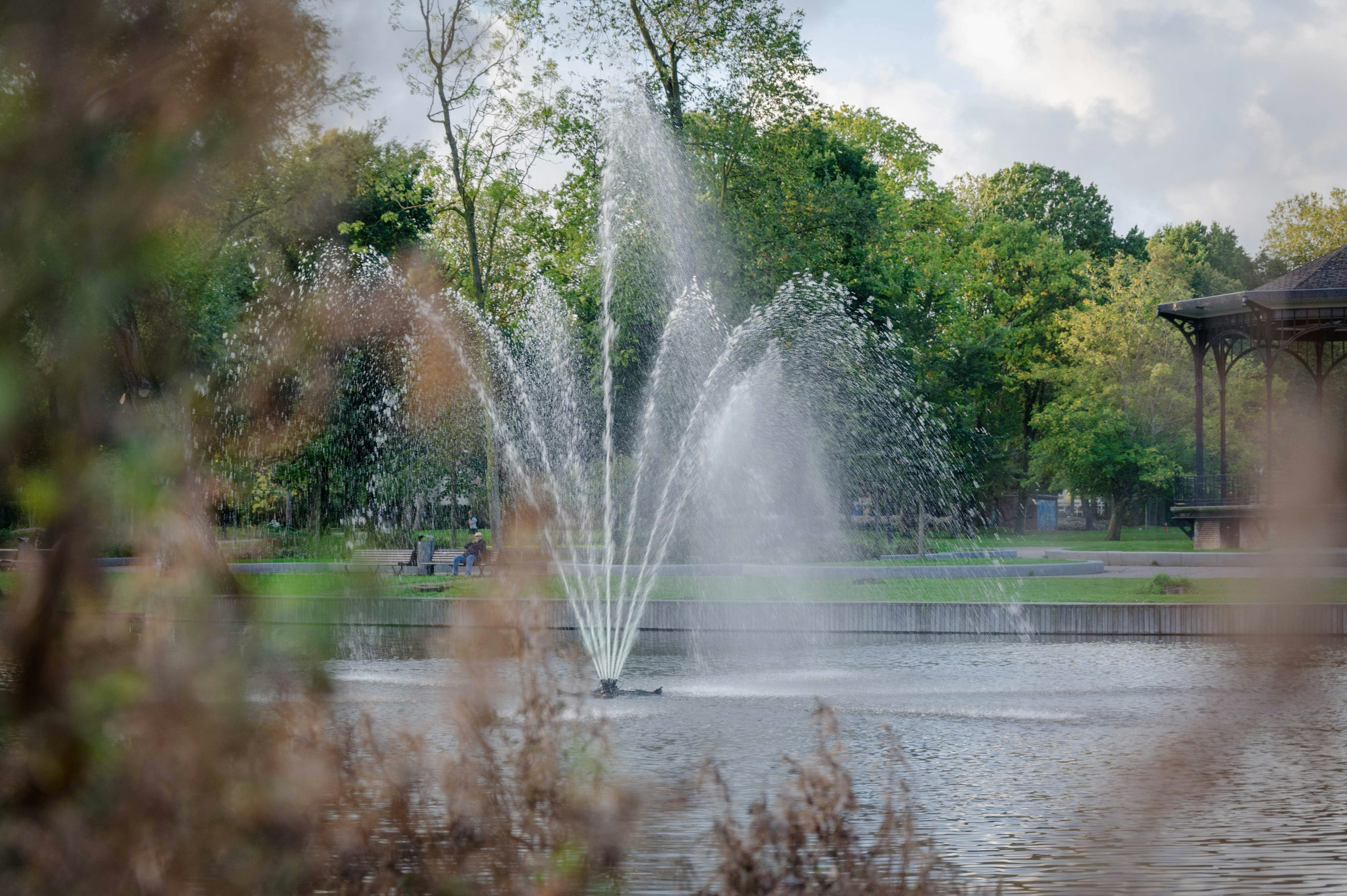 Shallow focus photo of water fountain photo – Free Amsterdam Image on ...