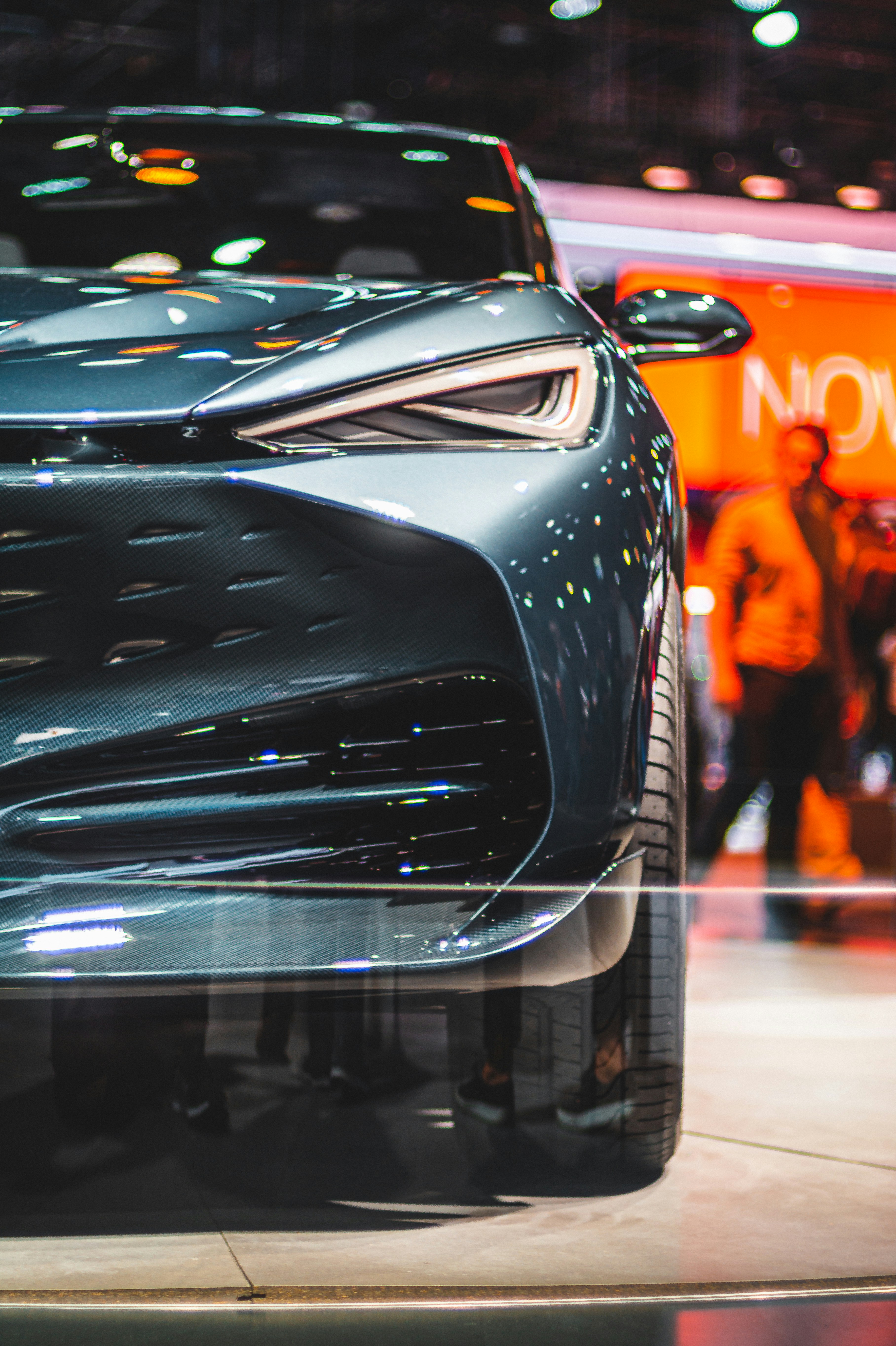 Blue Precision: Front-Focus on a Showcase Sedan