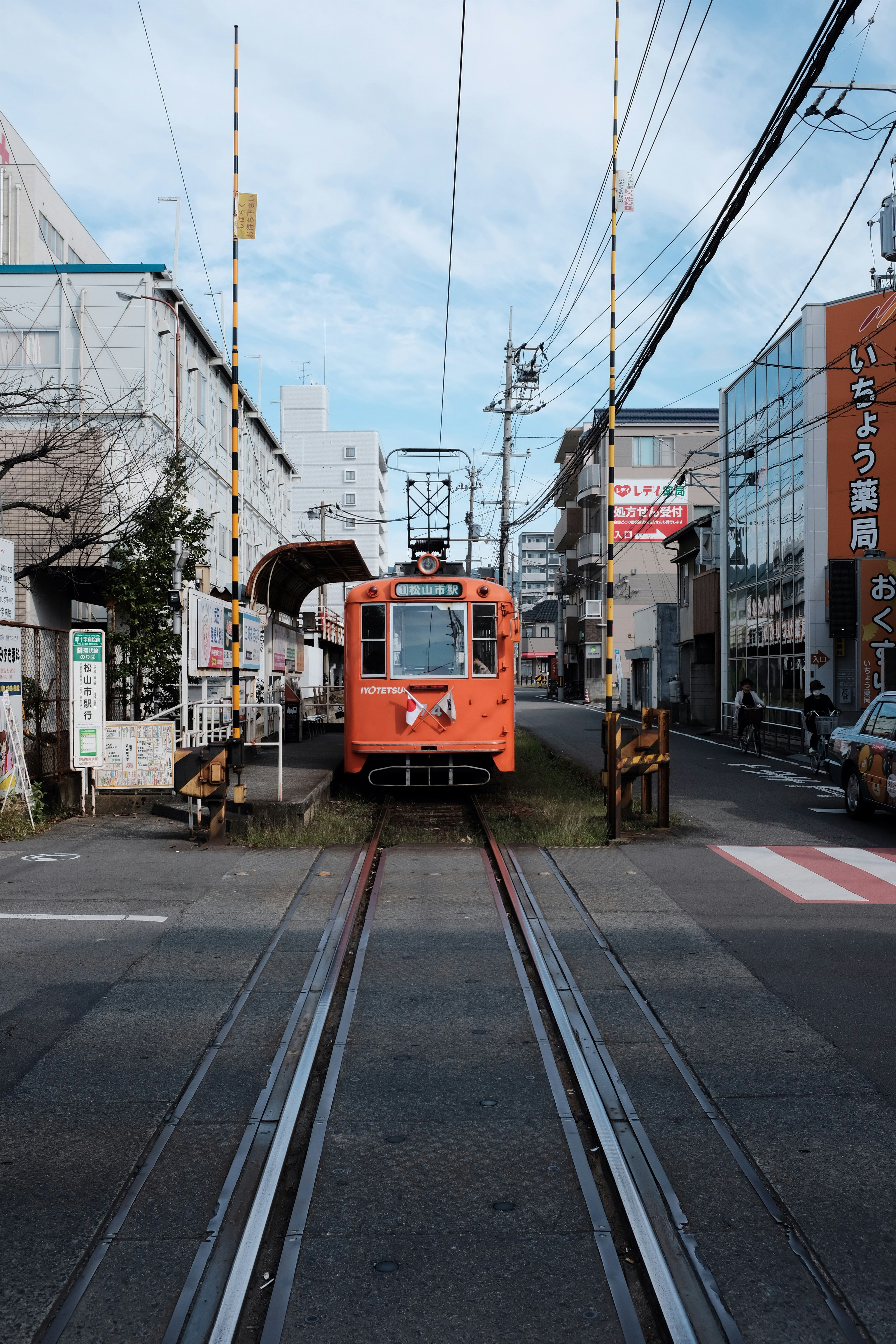 Train de téléphérique rouge photo – Photo Humain Gratuite sur Unsplash