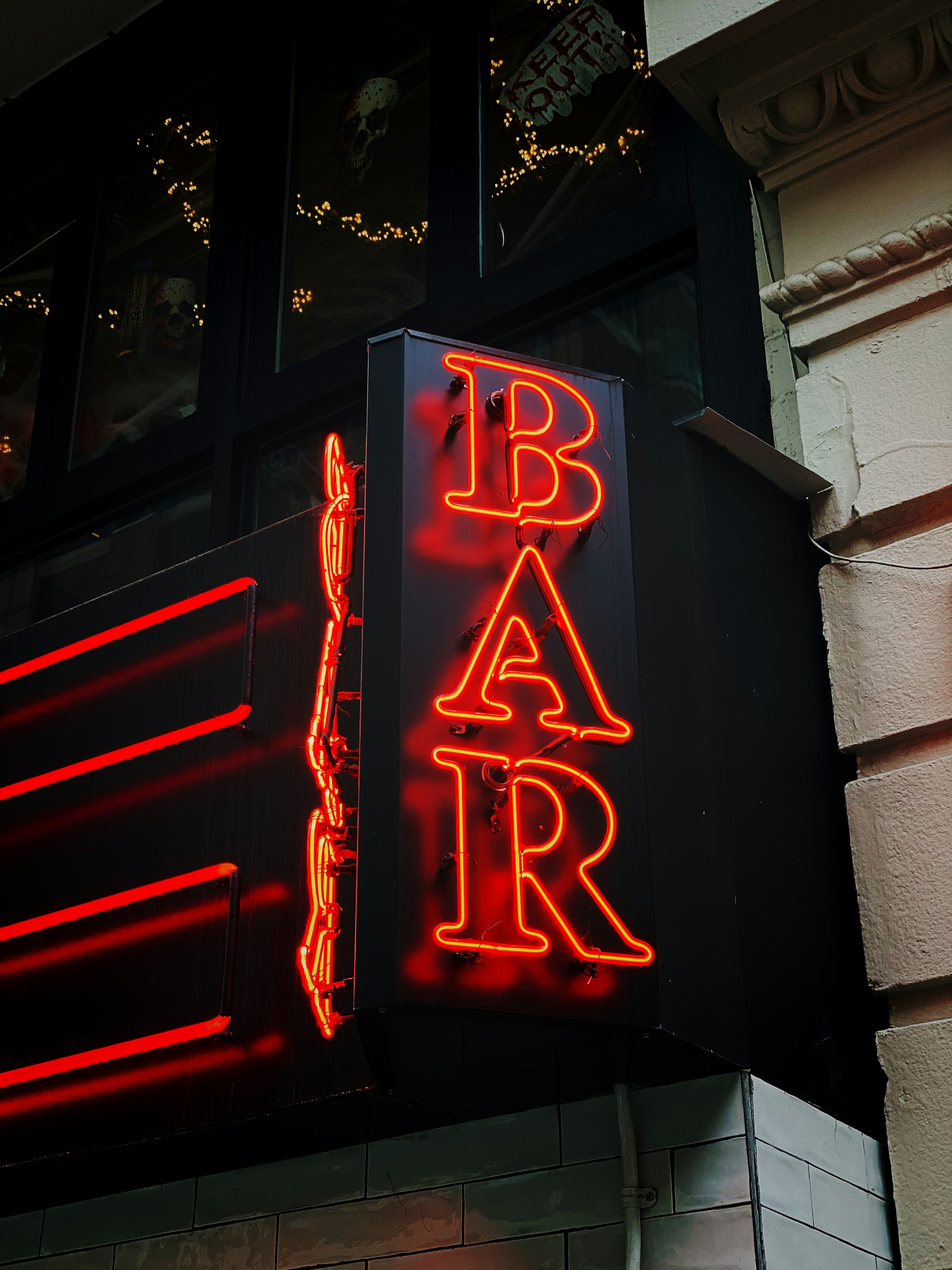 Red and black BAR neon sign photo – Free Red Image on Unsplash
