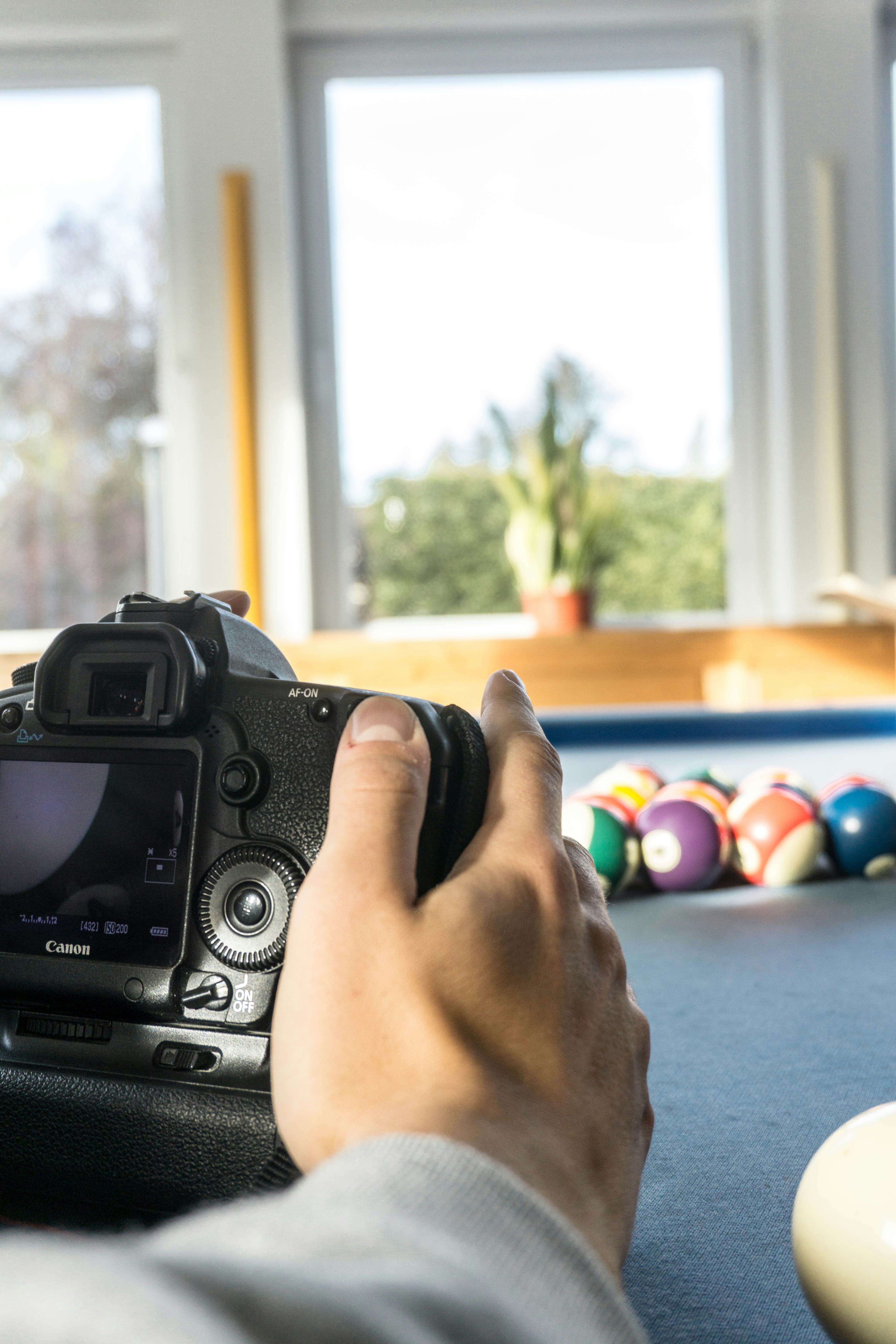 Person holding DSLR camera photo – Free Photo Image on Unsplash