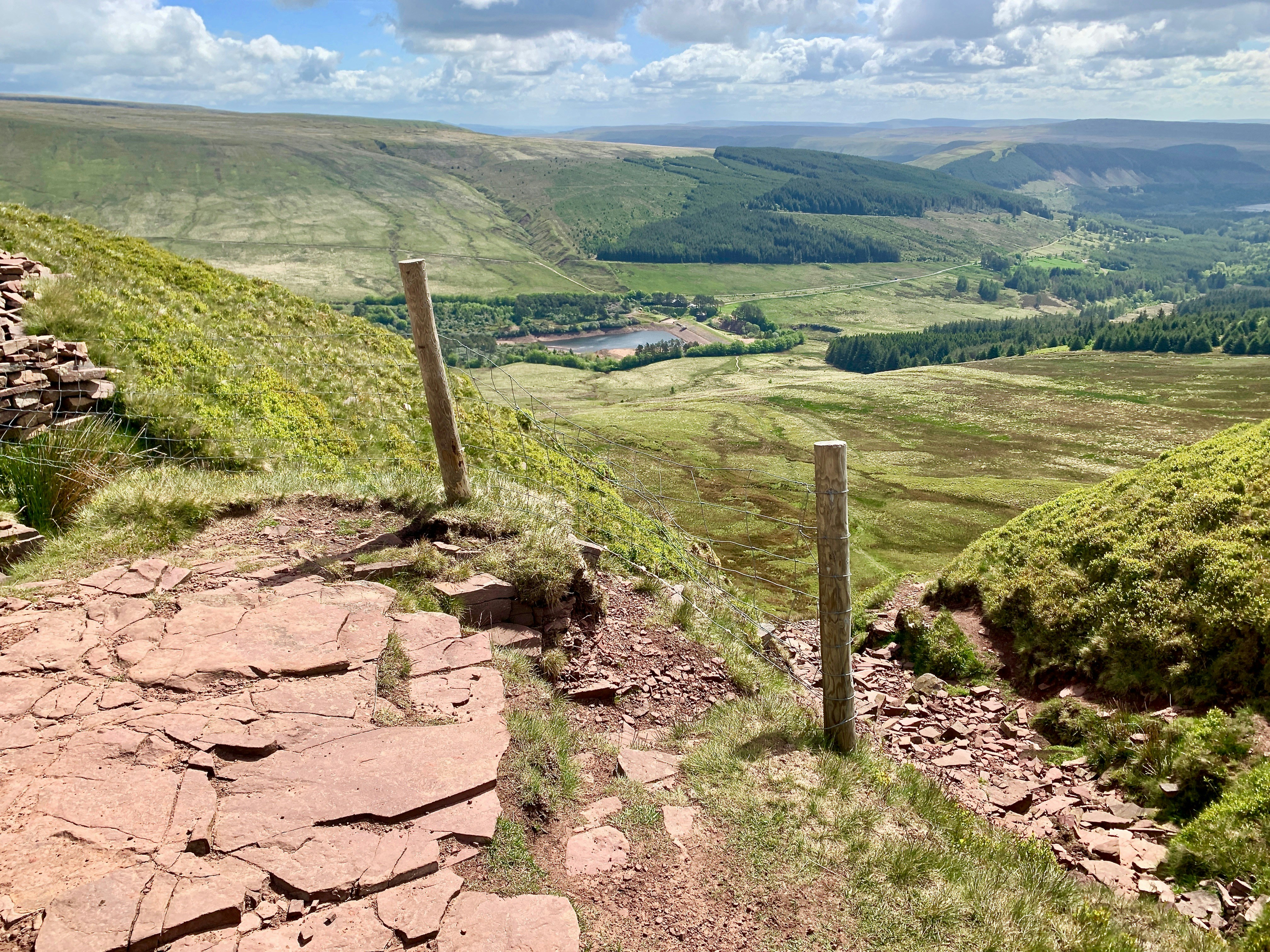 Brown rock mountains photo – Free Nature Image on Unsplash