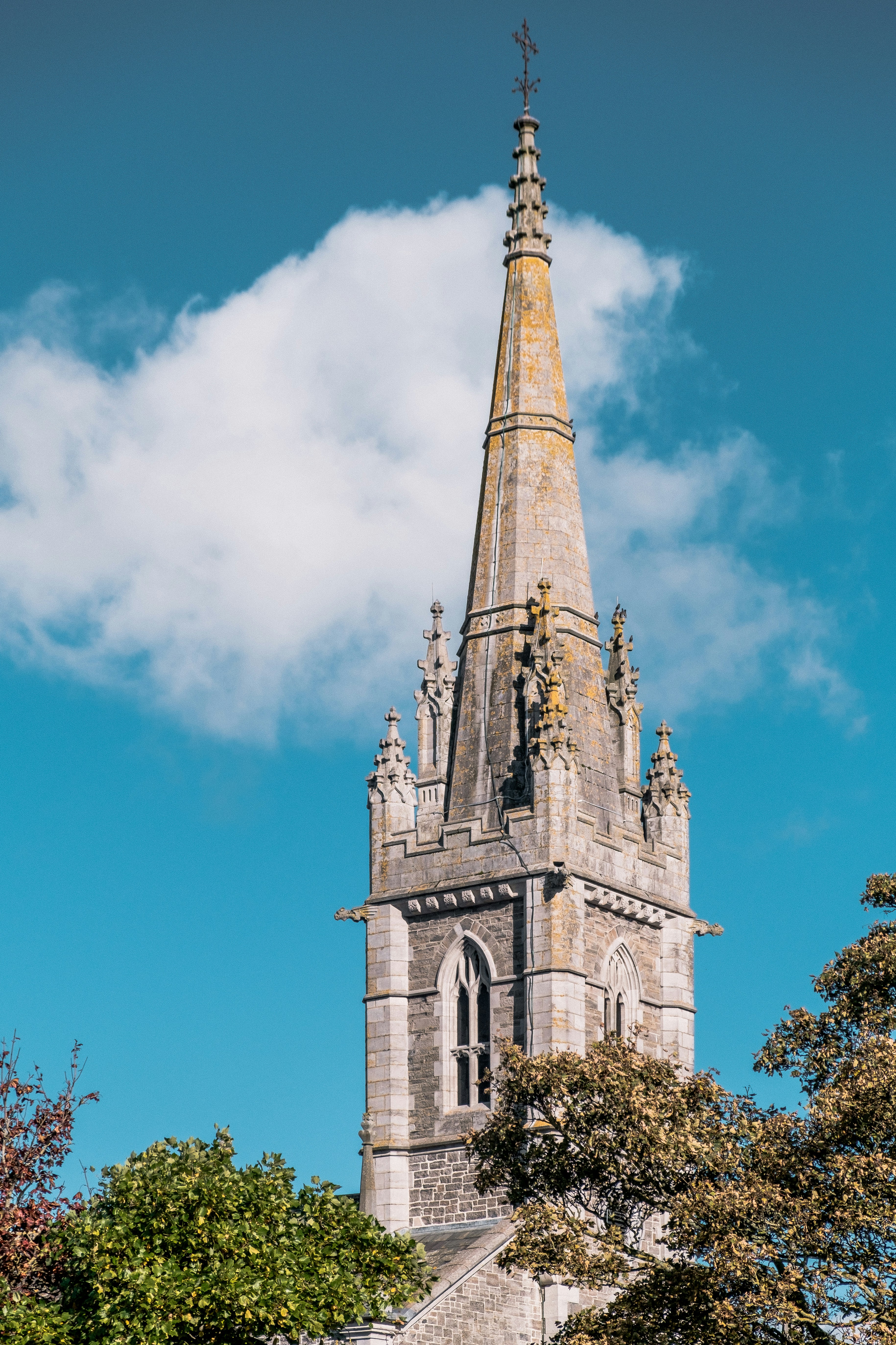 Beige church photo – Free Architecture Image on Unsplash