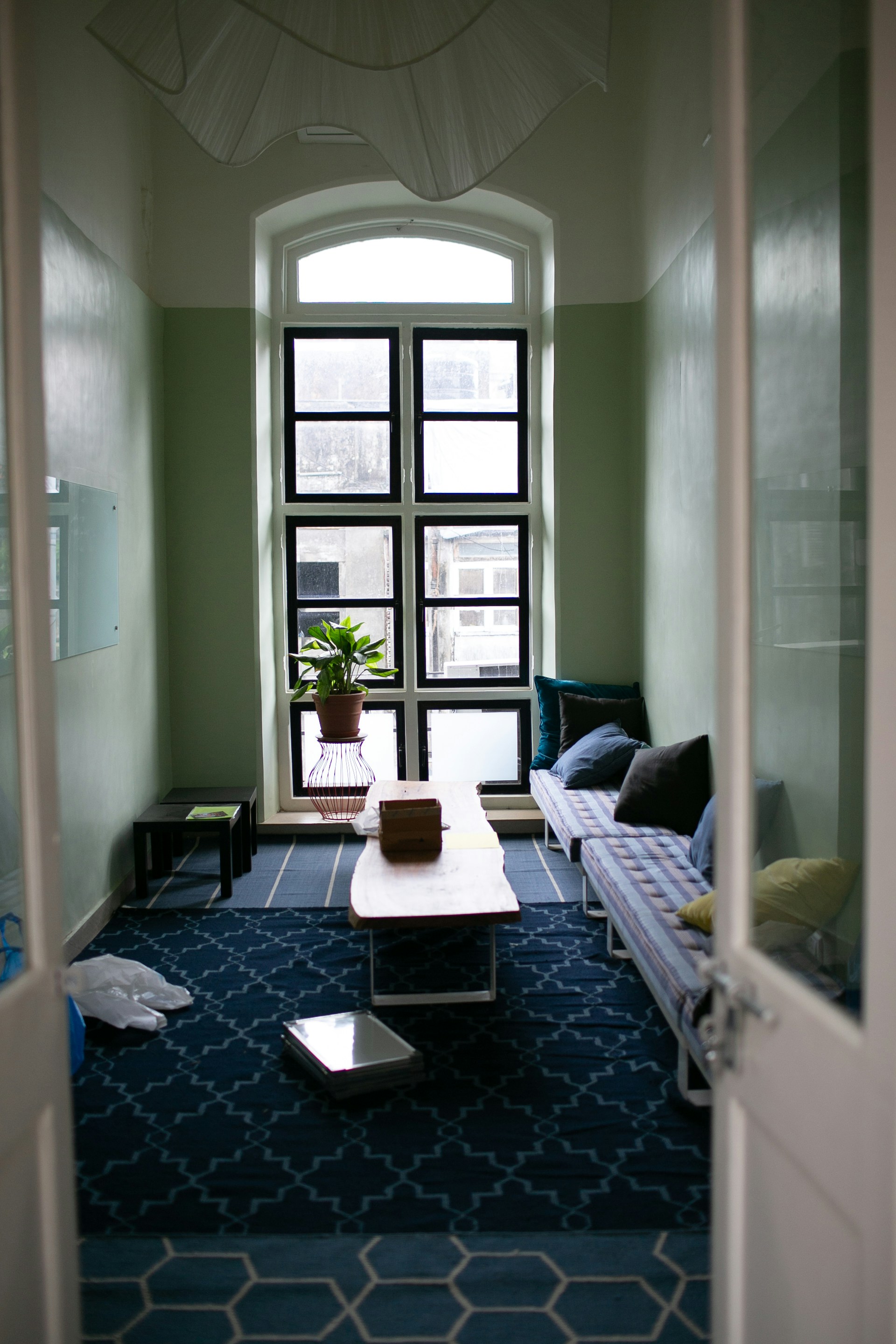 Calm Office Pictures | Download Free Images on Unsplash