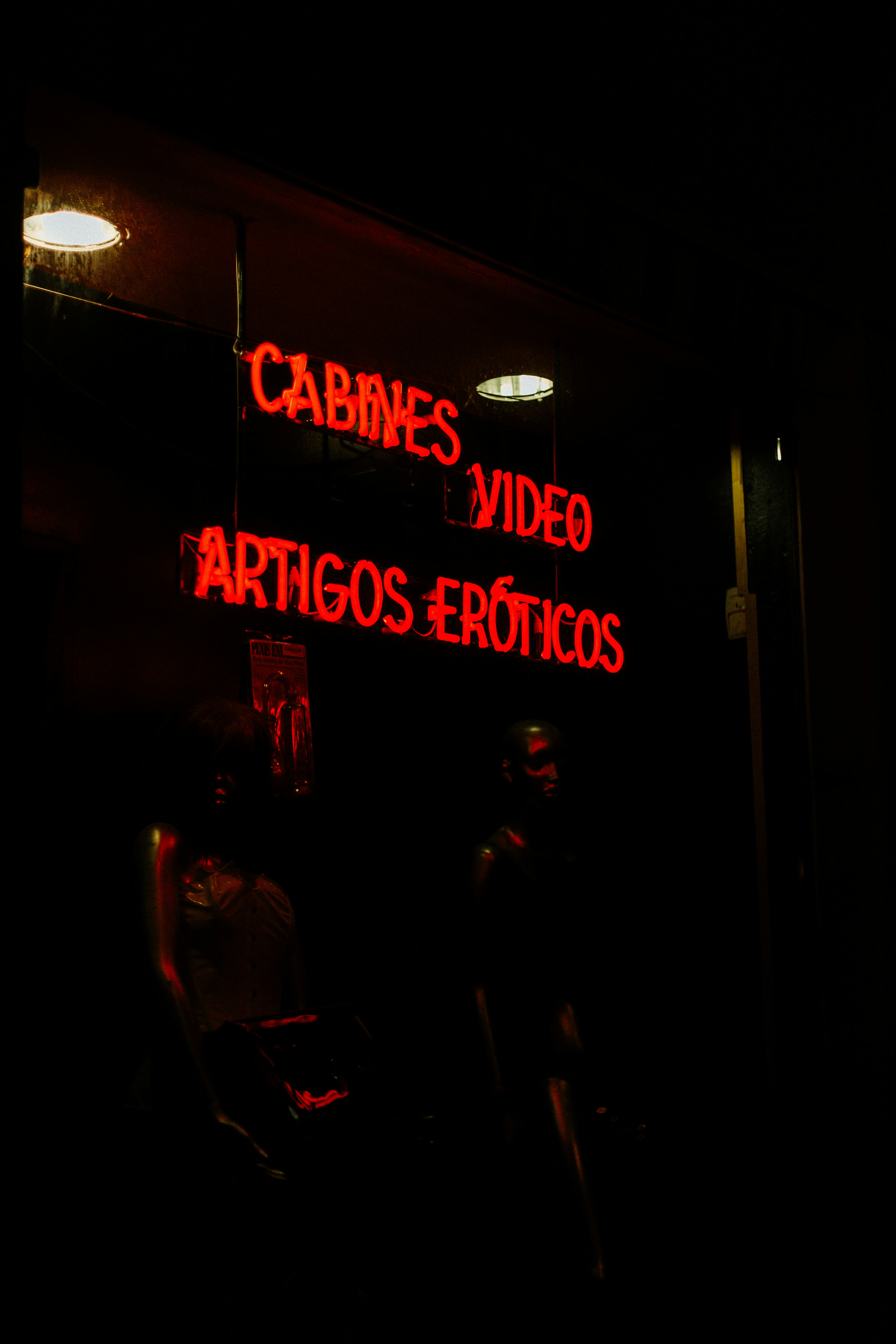 Cabines Video LED sign photo – Free Lisboa Image on Unsplash