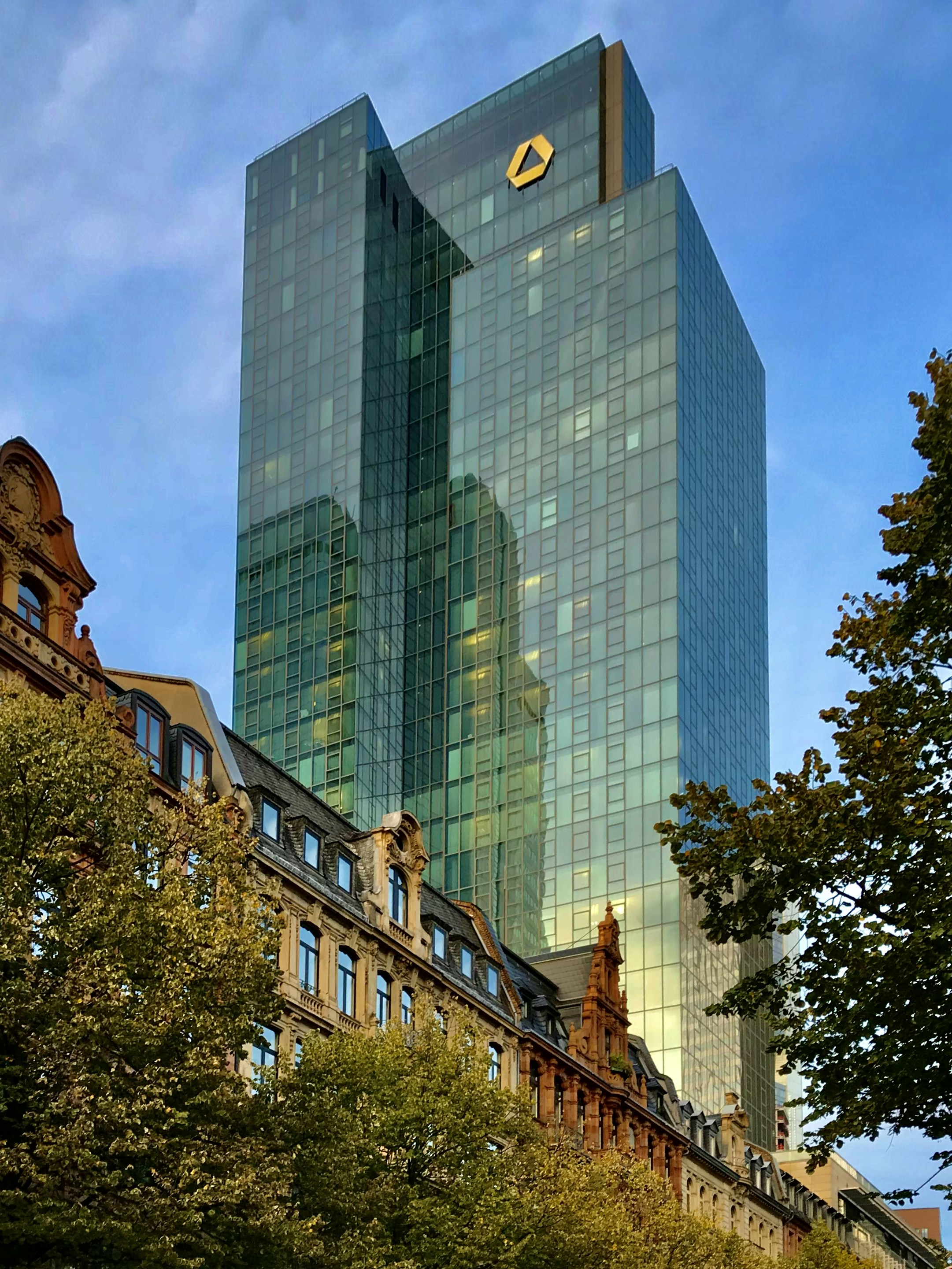 Green high-rise buildings photo – Free Grey Image on Unsplash