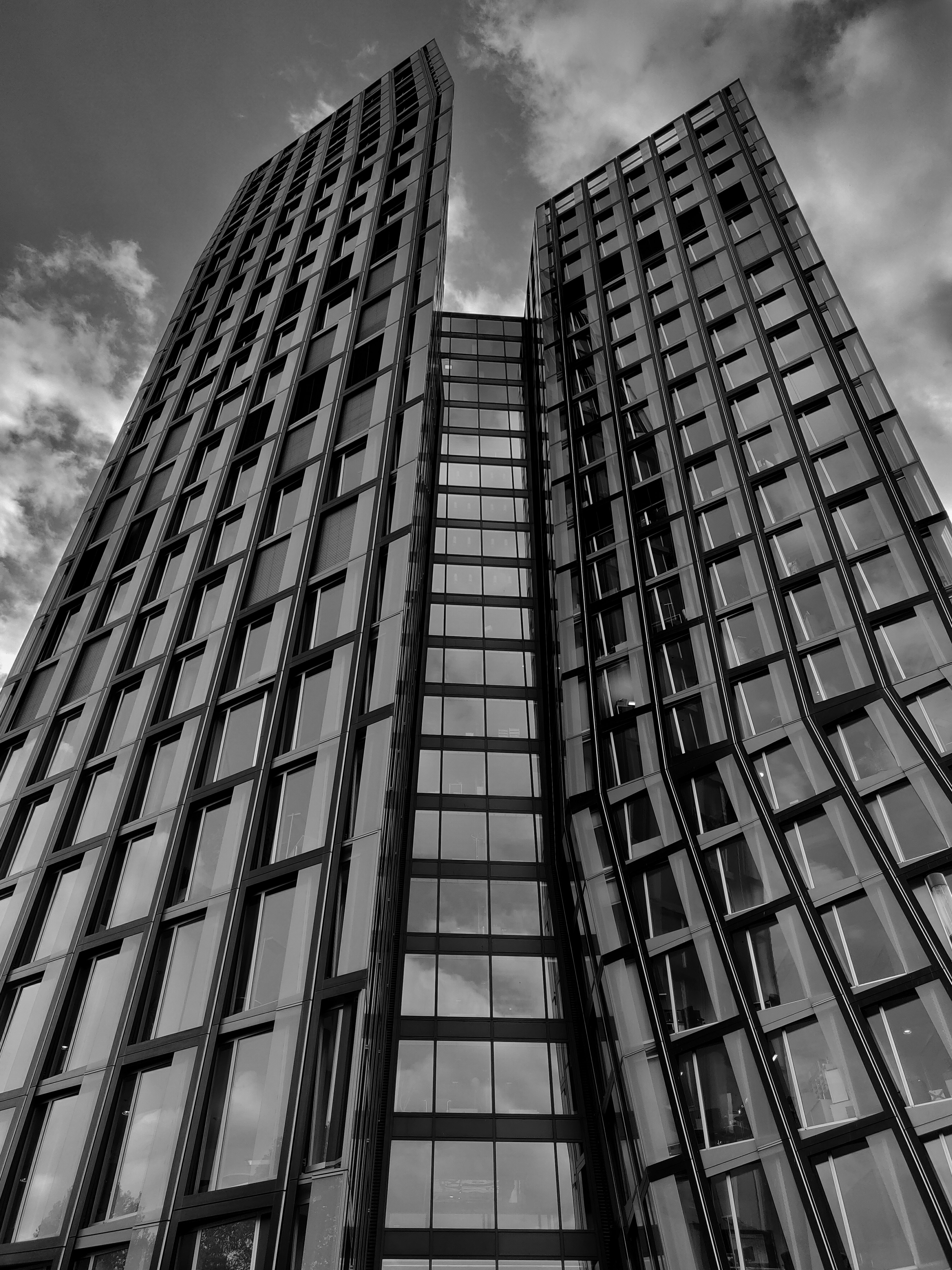 Low angle photo of building photo – Free Architecture Image on Unsplash