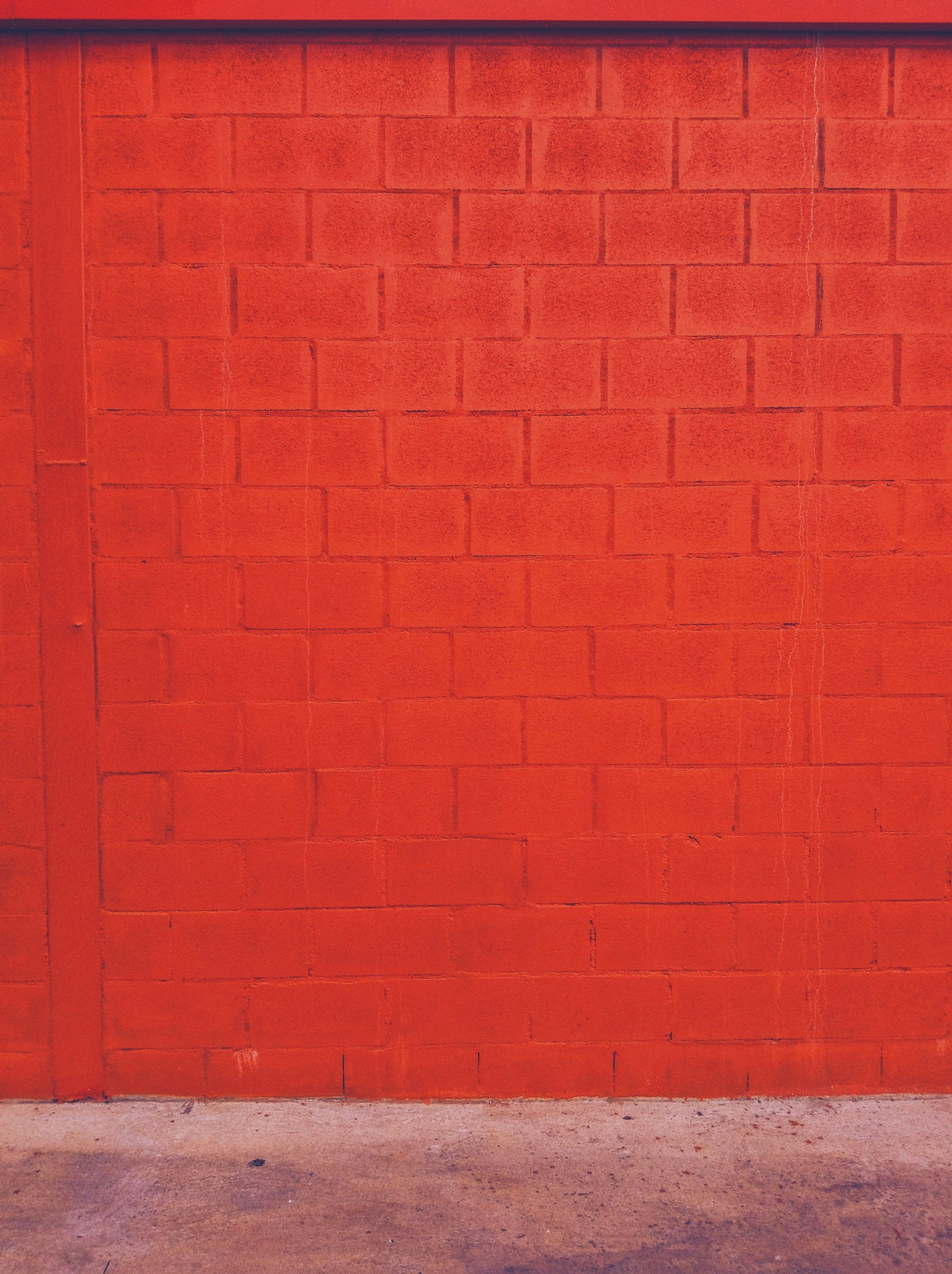 1000+ Red Wall Pictures | Download Free Images on Unsplash
